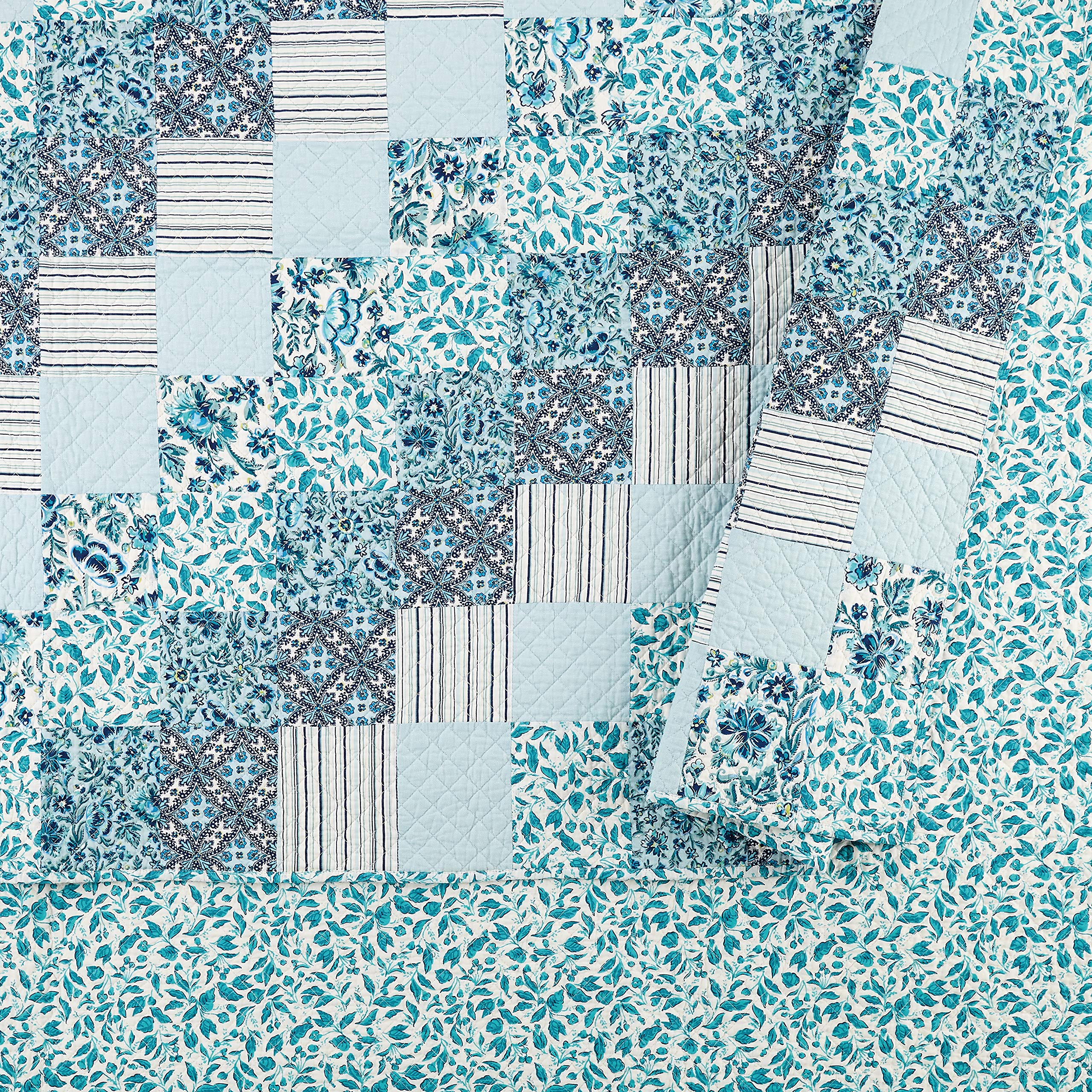 Vera Bradley Cloud Vines Quilt - Full/Queen