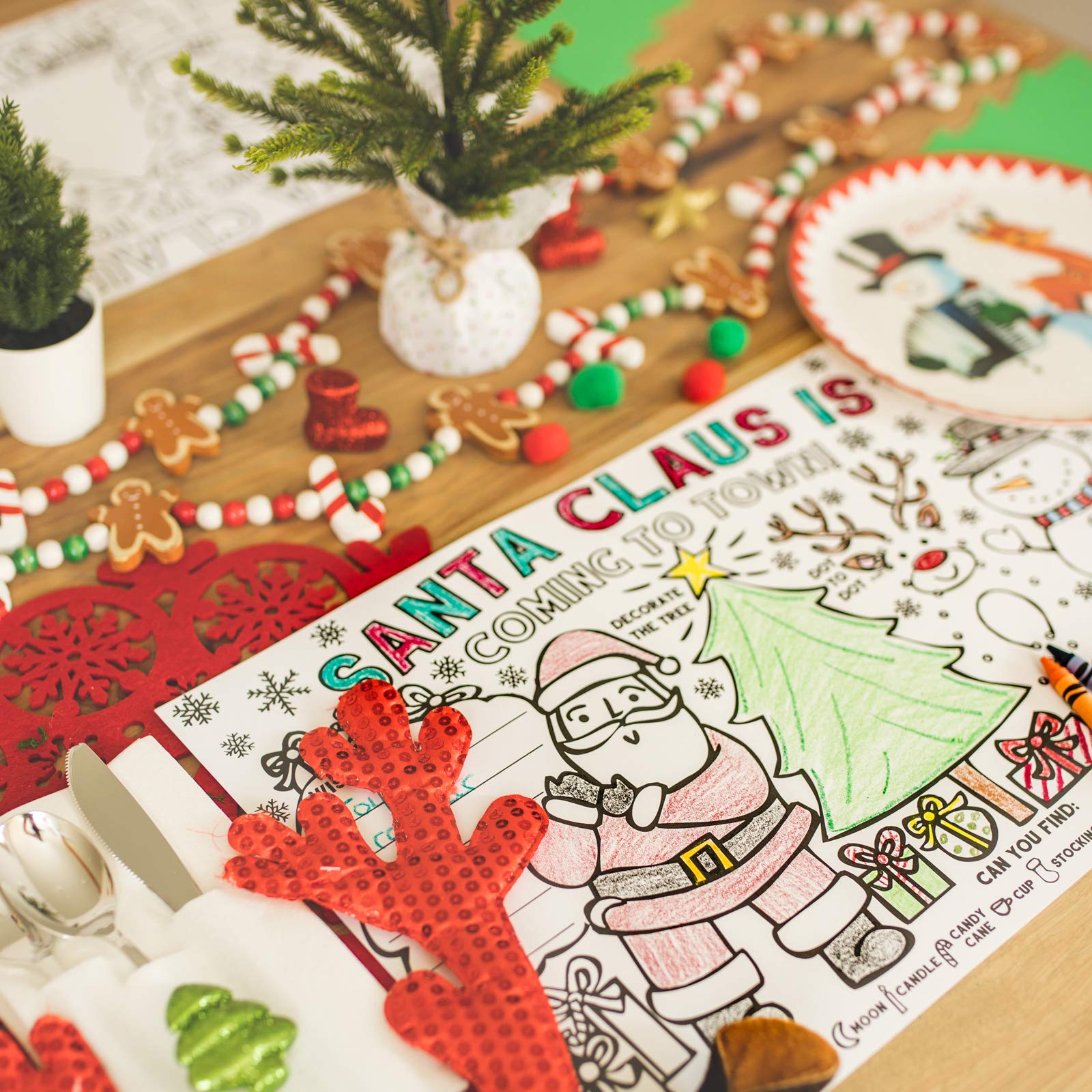 Tiny Expressions β Christmas Santa Placemats for Kids (Pack of 12 Holiday Placemats) | Coloring Activity Paper Mats for Kids Table | Disposable Bulk Bundle Set