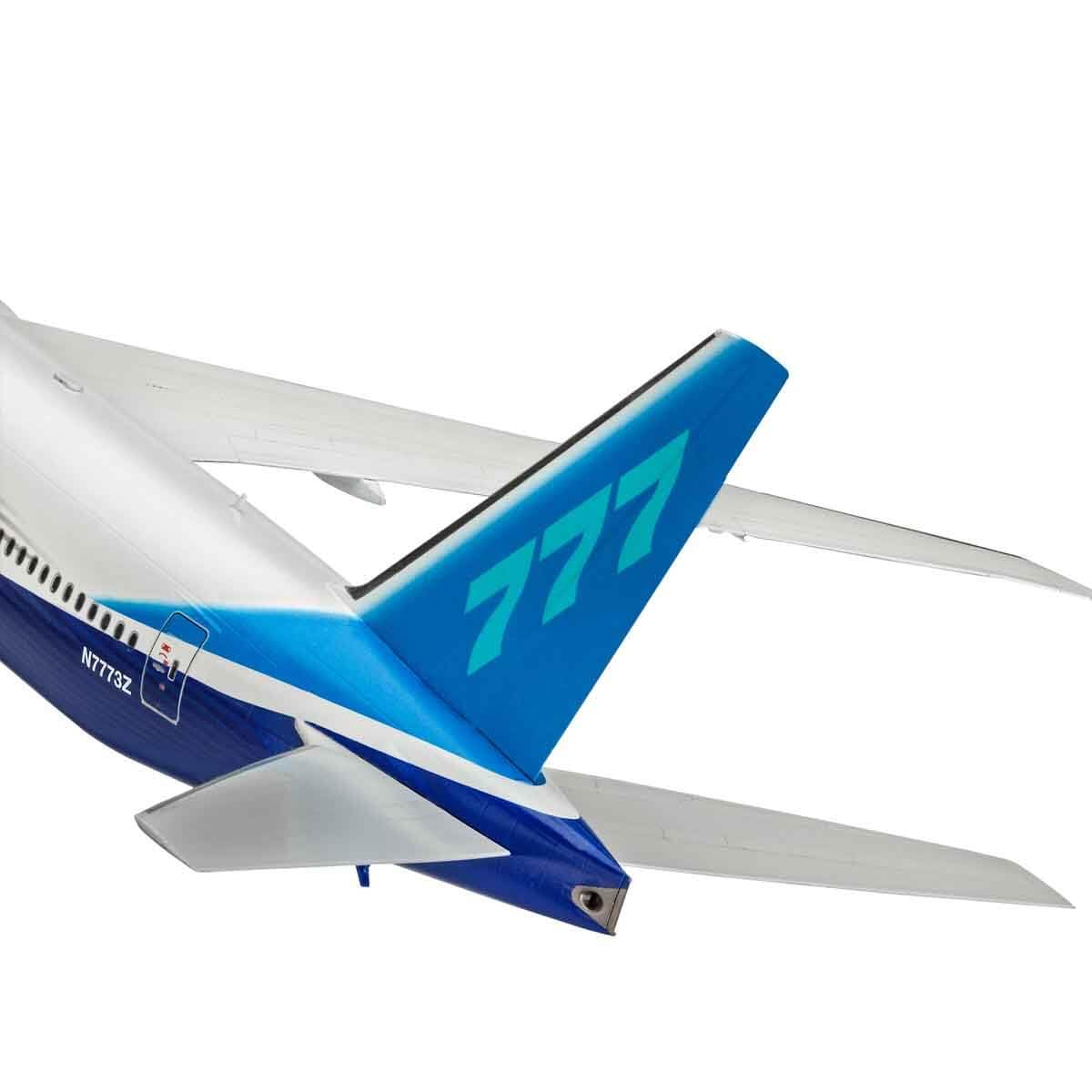 Revell 04945 1/144 Boeing 777-300ER