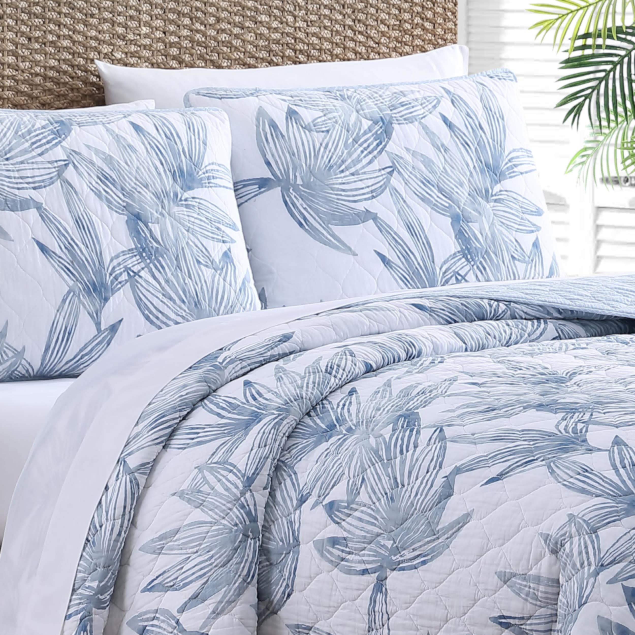 Tommy Bahama - Twin Quilt Set, Reversible Cotton Bedding with Matching Sham, Lightweight Home Decor for All Seasons (Kayo Blue, Twin)
