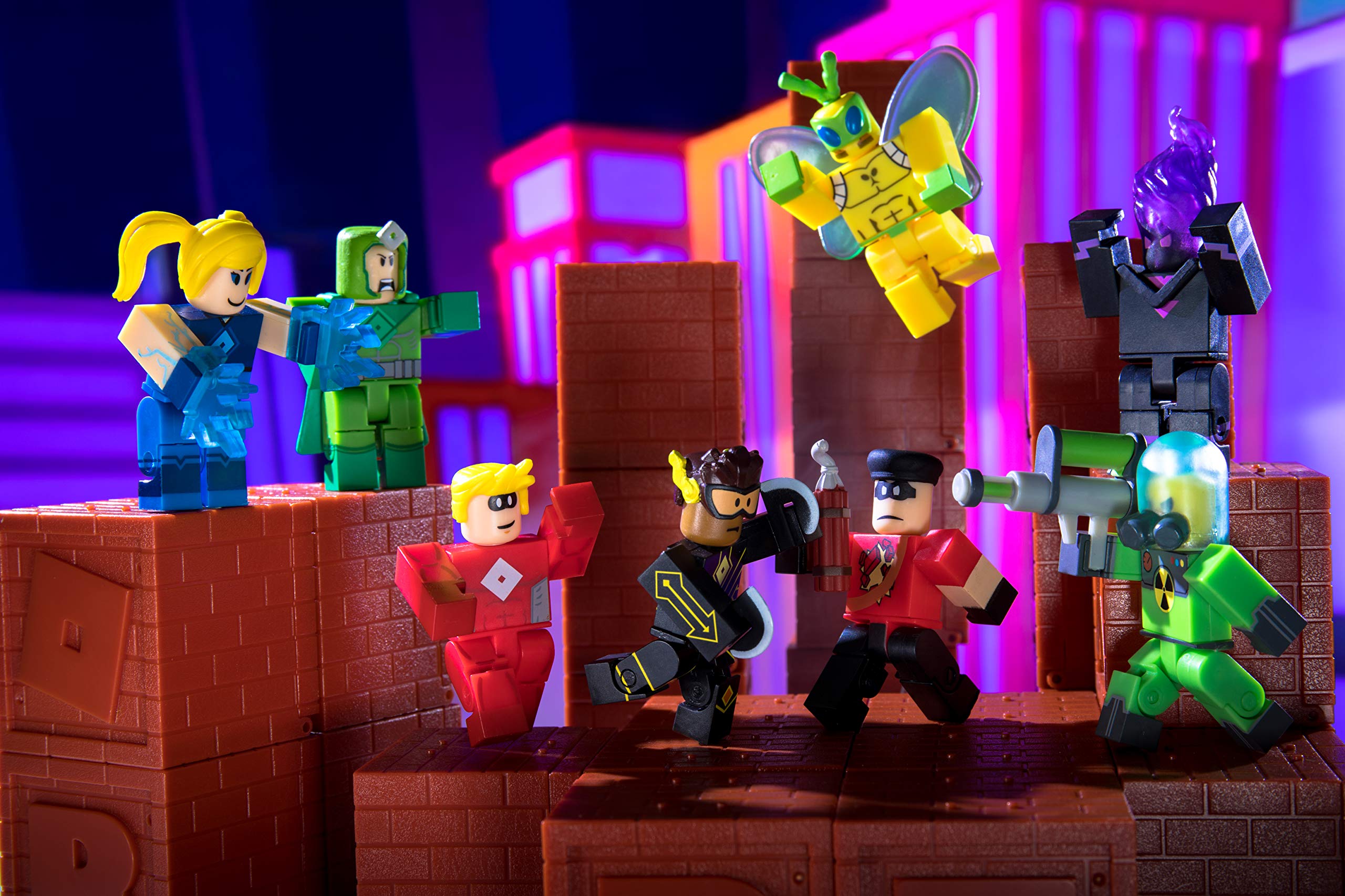 Roblox Action Collection - Heroes of Robloxia Playset [Includes Exclusive Virtual Item]
