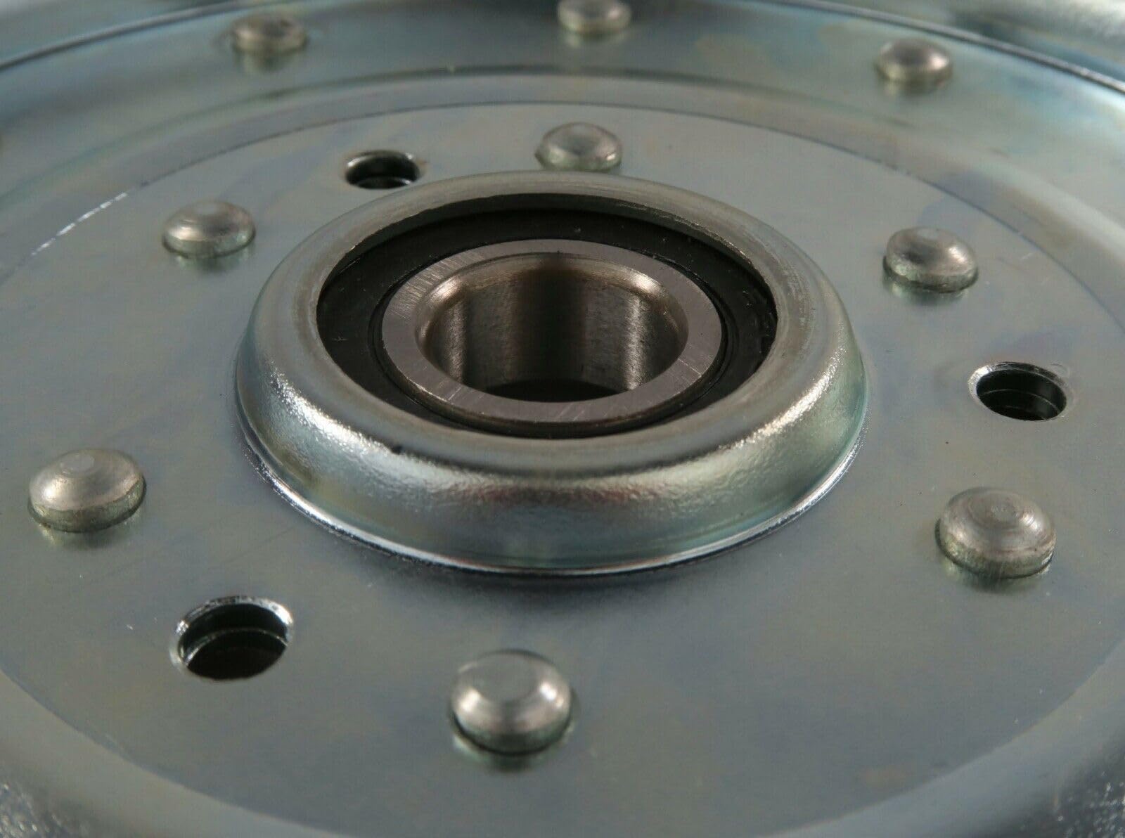 The ROP Shop Flat Idler Pulley for 2007 Toro Z Master Z558-74273CP with 72" Deck Lawn Mower
