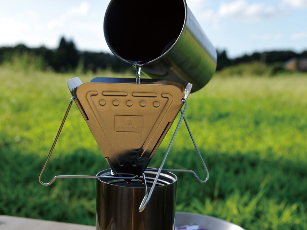 Snow Peak Collapsible Coffee Drip - Durable & Portable Pour-Over Coffee Gear - Stainless Steel Coffee Dripper for Camping & Backpacking Trips - Foldable for Easy Packing