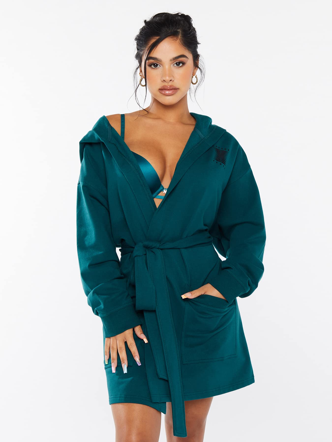 Savage X Fenty, Women's, Showgirl Graphic Savage X Short Robe, Hood, Front pockets, Belt tie, Hunter Green, 2X/3X
