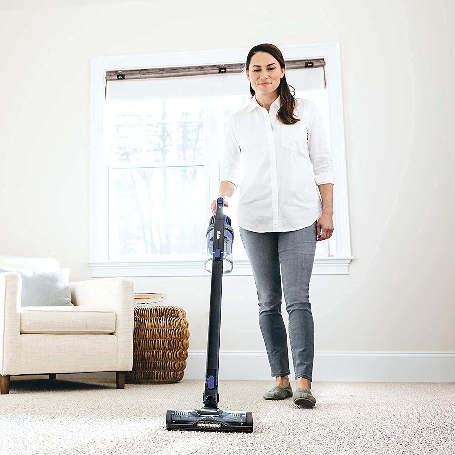 Shark Rocket Lightweight Cordless Pet Stick Vacuum 7.5 lbs, Blue (Renewed) (Shark Rocket IX141-BLUE)
