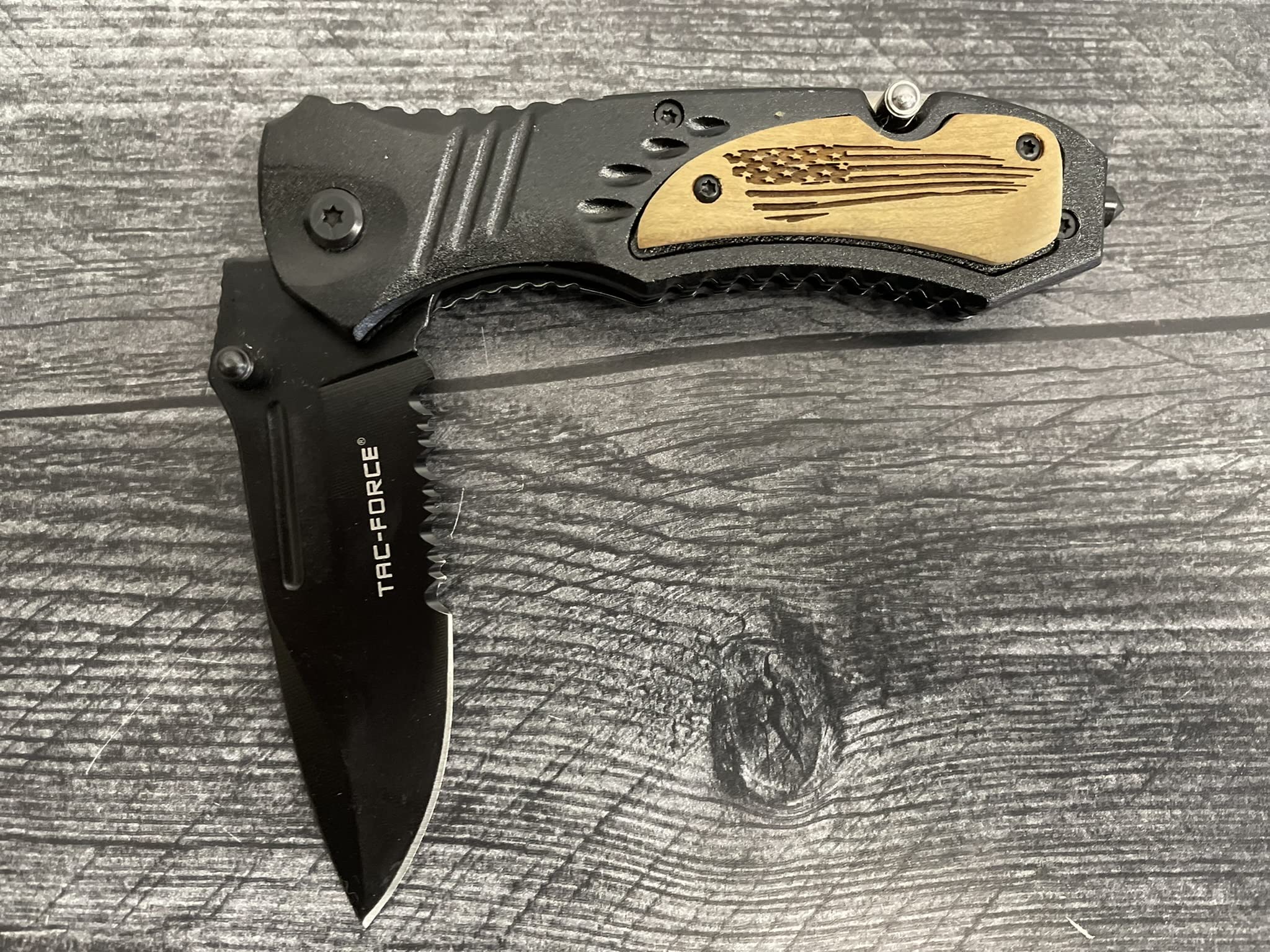 Tactical Knife Engraved American Flag