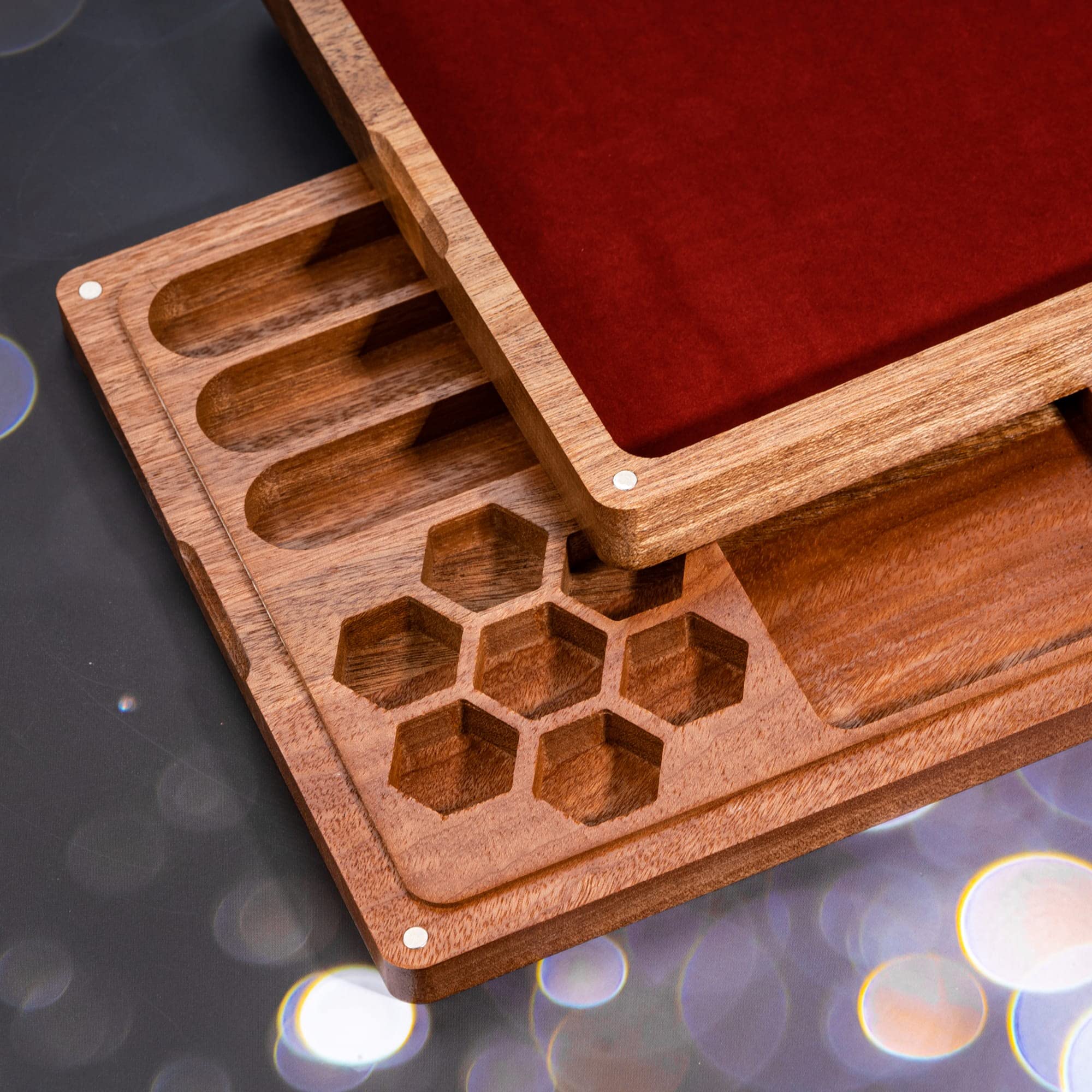 UDIXI 2 in 1 DND Dice Tray, Wooden Dice Box with Magnetic Lid & D&D Dice Holder Case, Dice Tray Combined into One for DND, D&D, RPG, Tabletop Games | Holds 6 Sets of Polyhedral Dice(Sapele Wood)