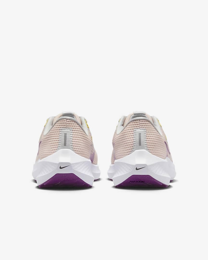 Women's AIR Zoom Pegasus 40 - Size 6.5 Wide US - Guava Ice/Vivid Purple