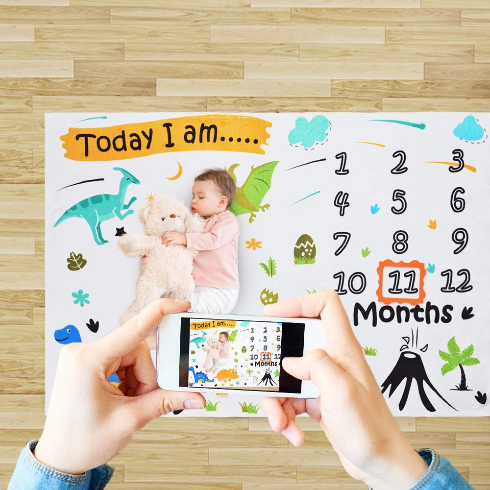WERNNSAI Dinosaur Baby Monthly Milestone Blanket - Soft Flannel Nursery Bed Blankets for Boys Newborn Blankets, Photography Backdrop with Props