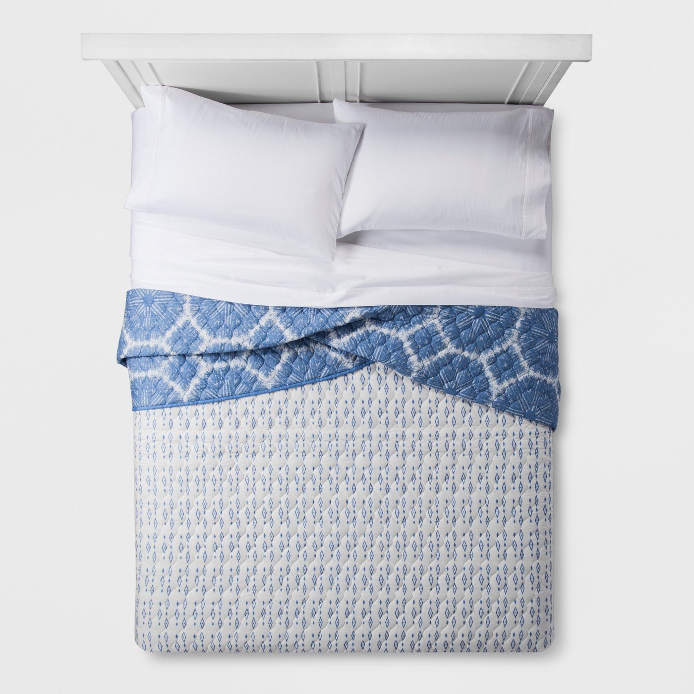 Threshold Blue Linework Medallion Quilt & 2 Shams - KING - 3PC