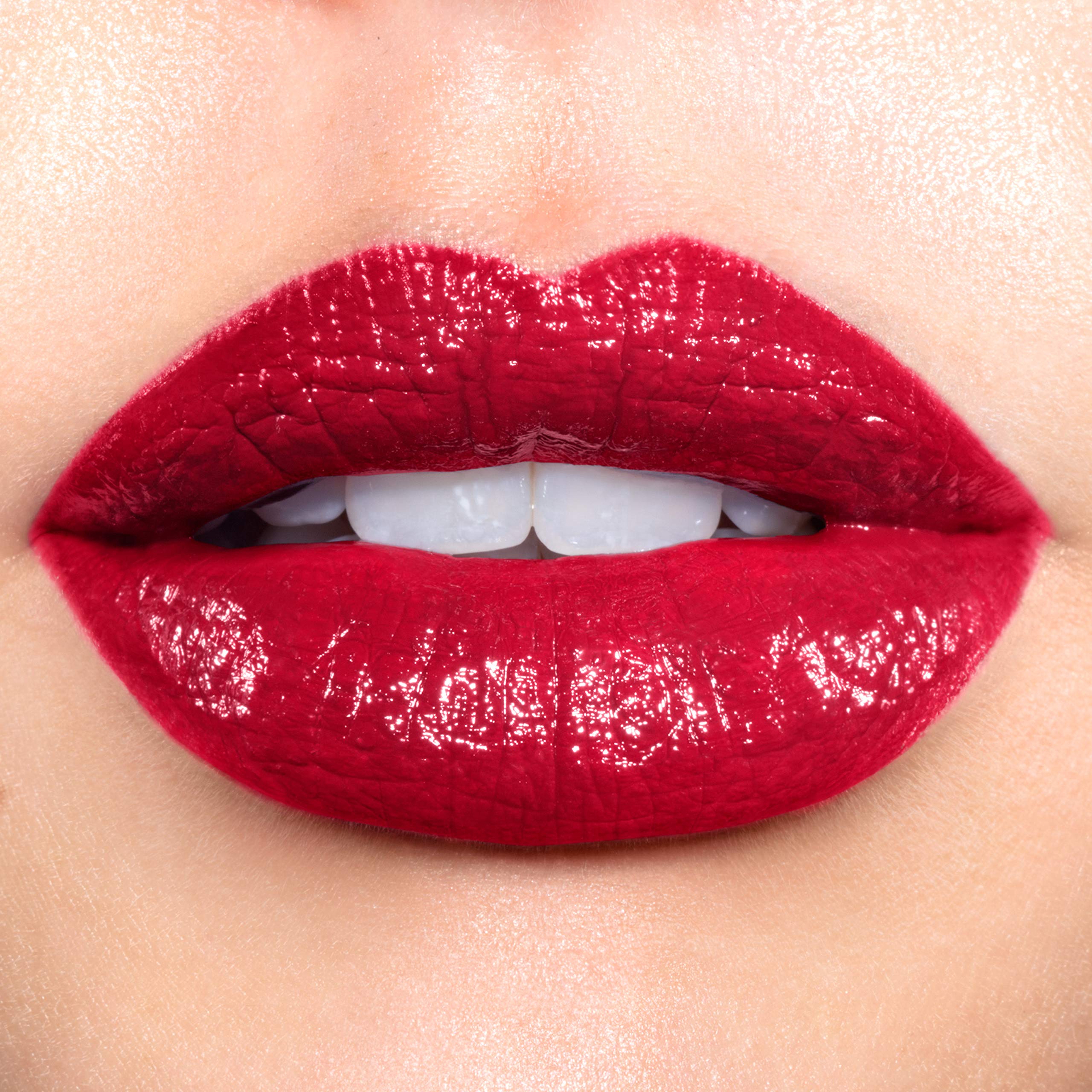 Revlon Lipstick, Super Lustrous Lipstick, Creamy Formula For Soft, Fuller-Looking Lips, Moisturized Feel in Reds & Corals, Revlon Red (730) 0.15 oz