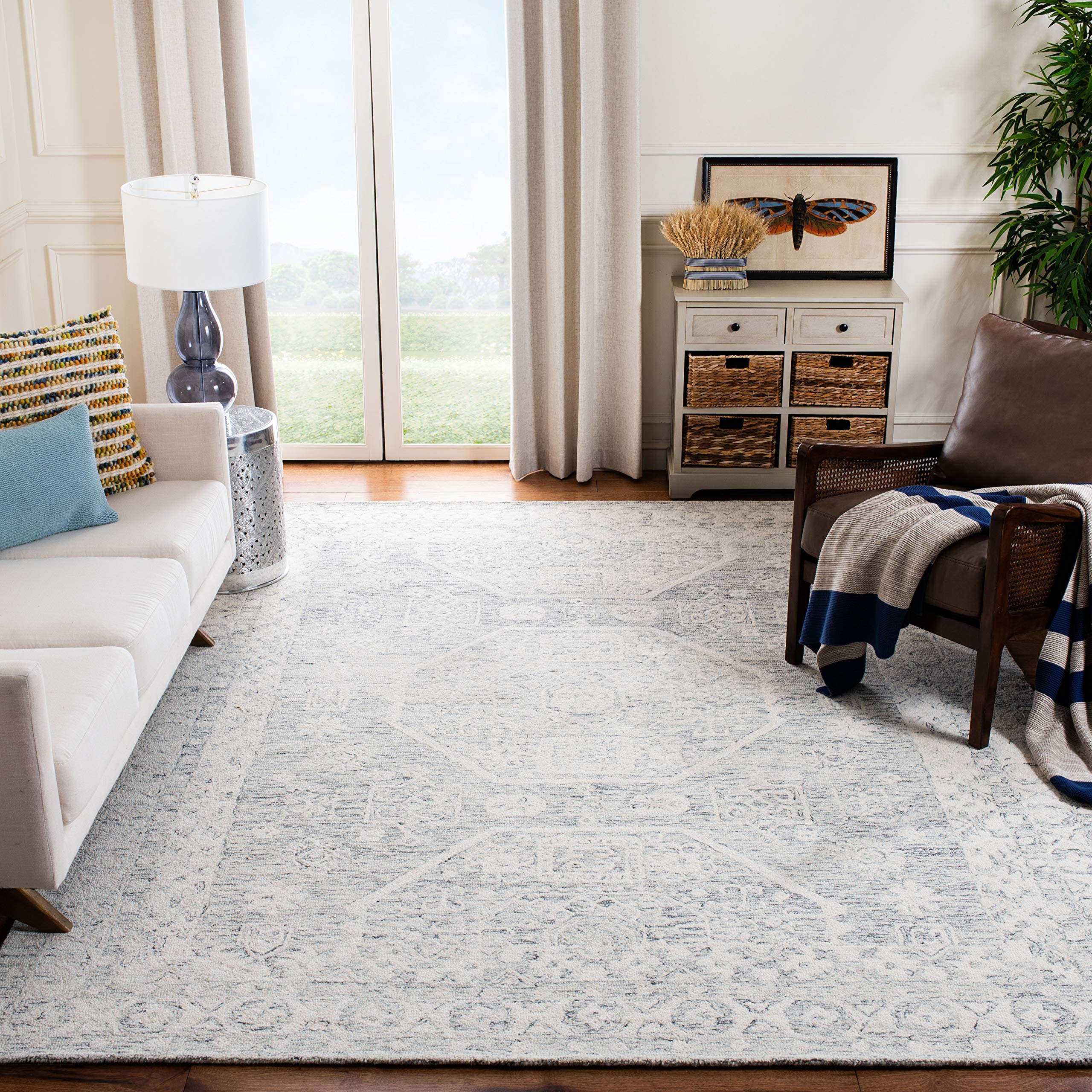 SAFAVIEH Micro-Loop Collection Area Rug - 8' x 10', Charcoal & Ivory, Handmade Wool, Ideal for High Traffic Areas in Living Room, Bedroom (MLP524H)