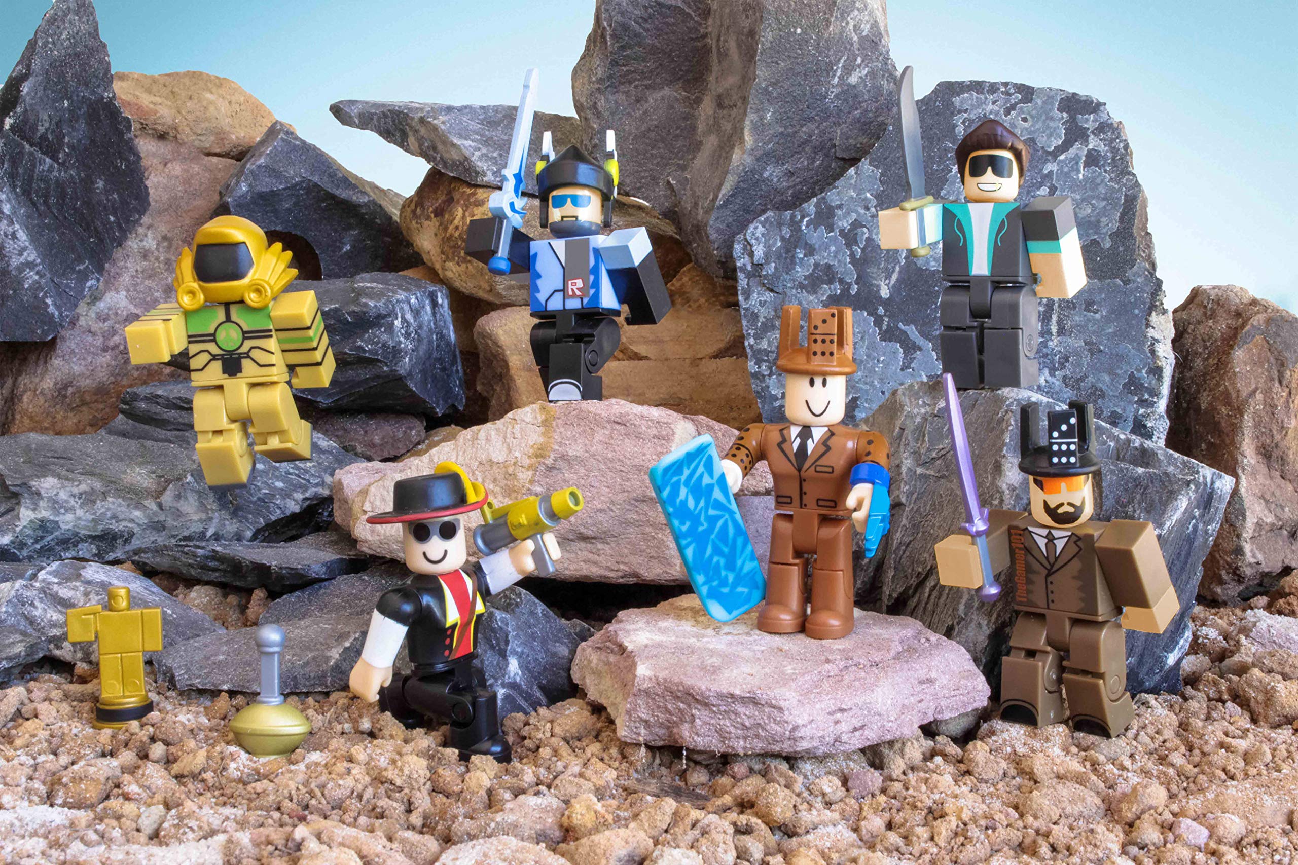 Roblox Action Collection - Legends of Roblox Six Figure Pack [Includes Exclusive Virtual Item]