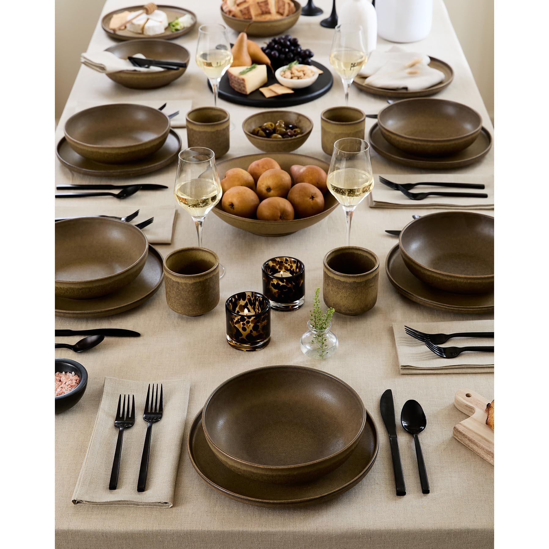 Solino Home Linen Tablecloth β 100% Pure Linen Summer Natural Tablecloth 60 x 144 Inch β Machine Washable Rectangle Tablecloth β Fete
