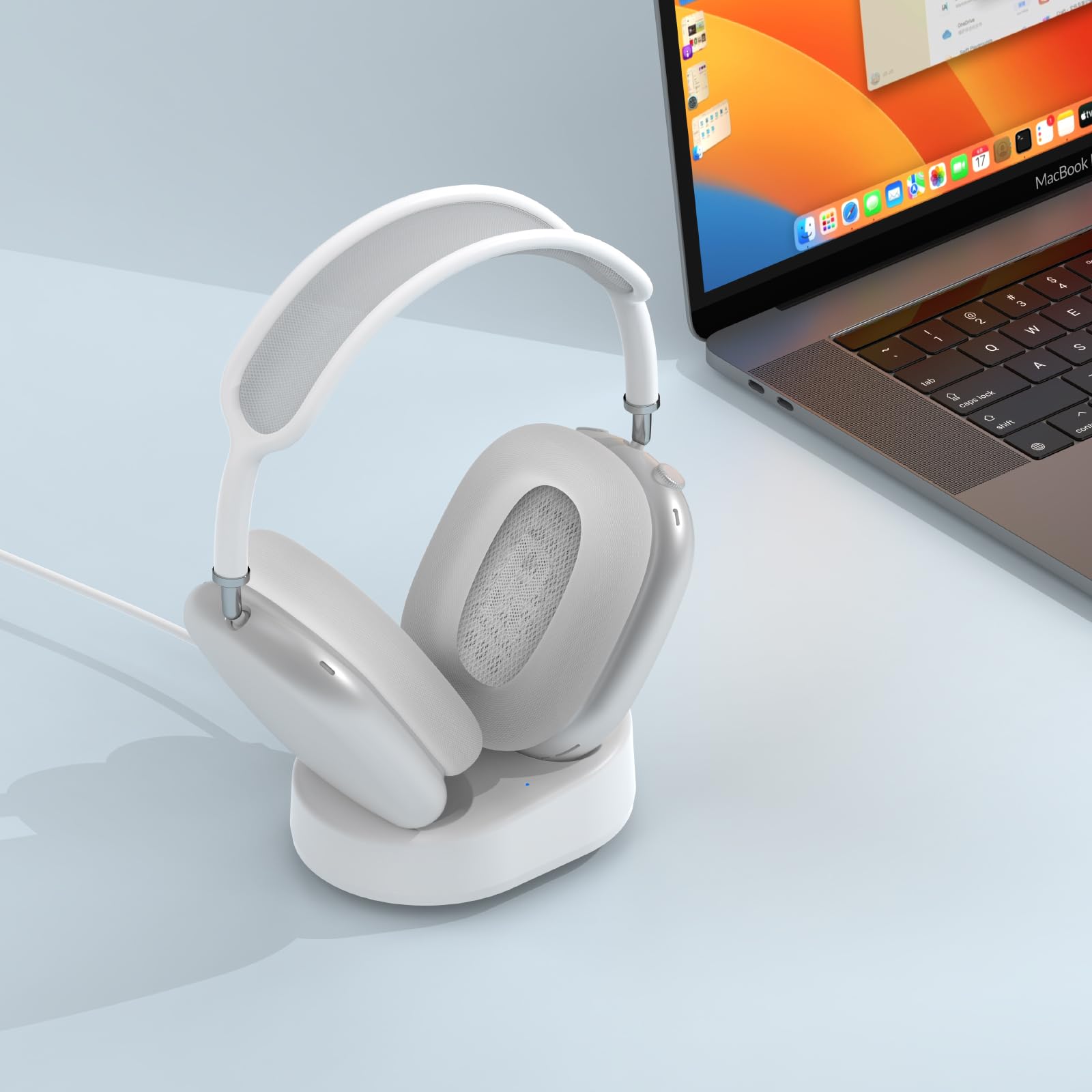 ROUNKIN Headphone Charging Stand for AirPods Max,Magnetic Stand,Protable Desktop Headset Holder, Gaming Headset Stand, Charging Base for Headphones,Designed for AirPods Max (White)