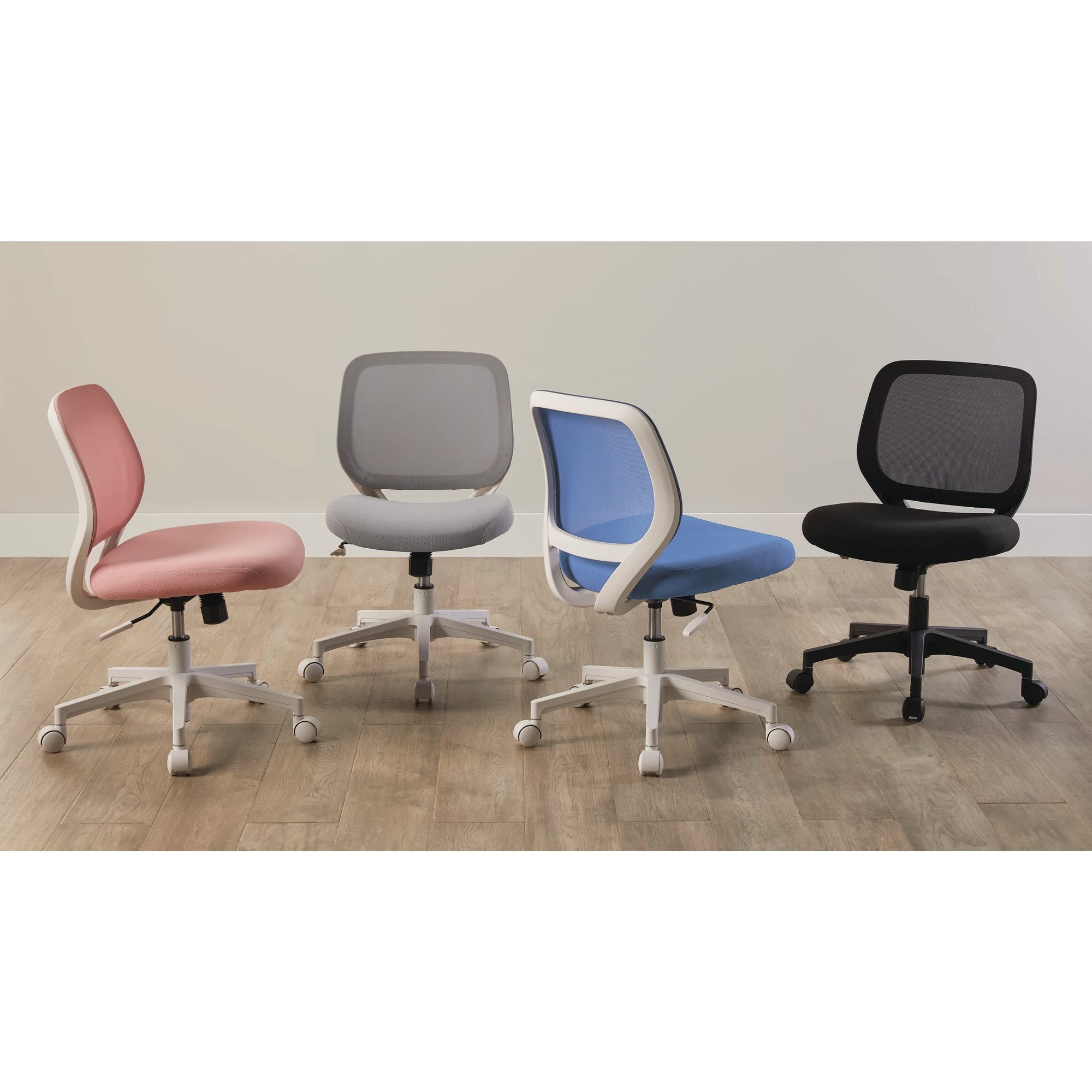 RealspaceĀ® Adley Mesh/Fabric Low-Back Task Chair, Blue/White