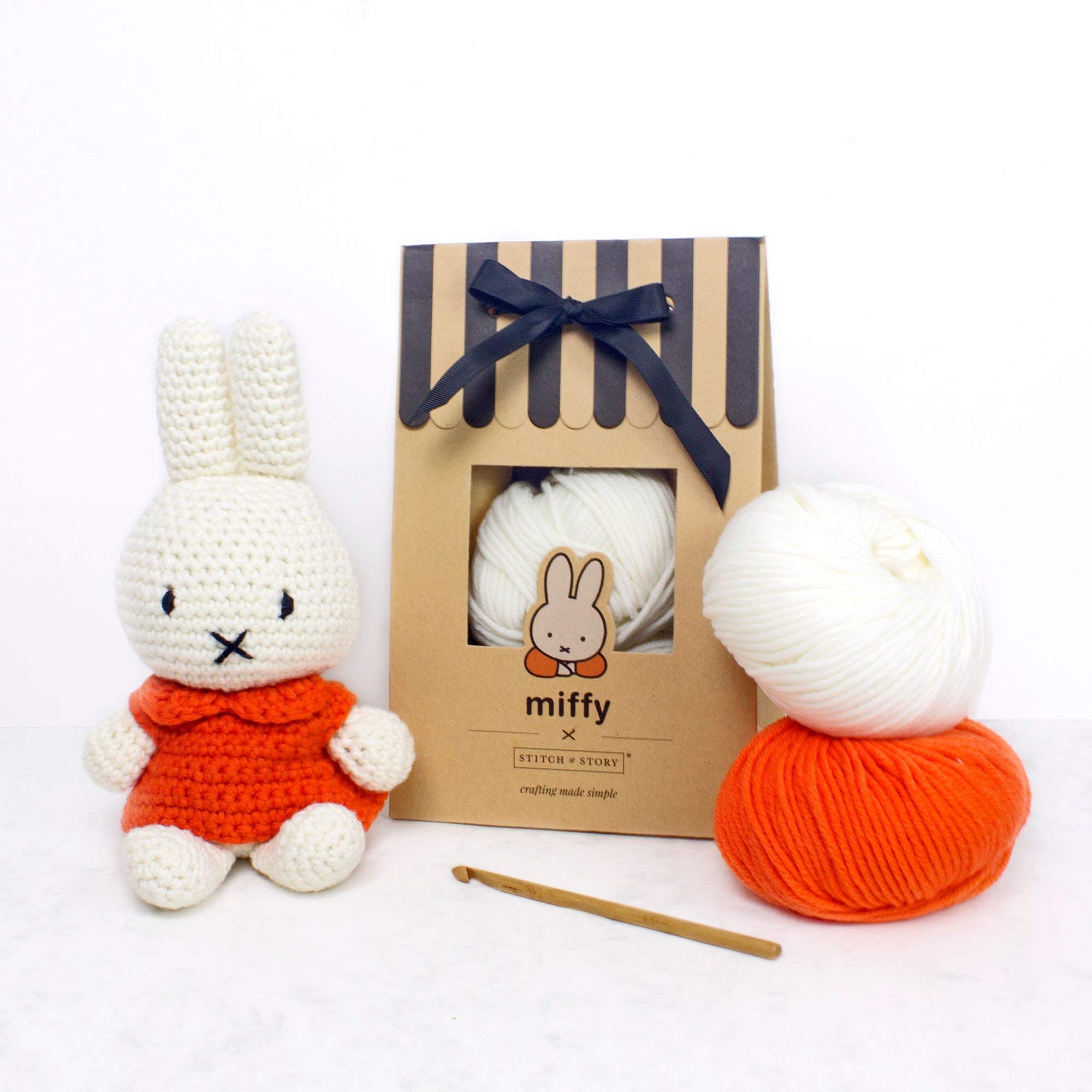 Stitch & Story Classic Miffy Amigurumi Beginner Crochet Kit (Classic Miffy)