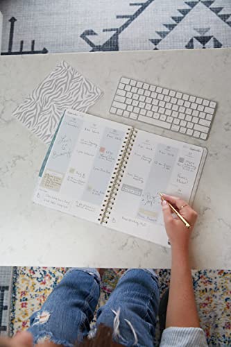 Southworth Planner (January 2023-December 2023), 8.5" x 11", Rustic Sage Oval Wreath, Premium 28#/105 gsm Paper, Large Twin Wire (91065)