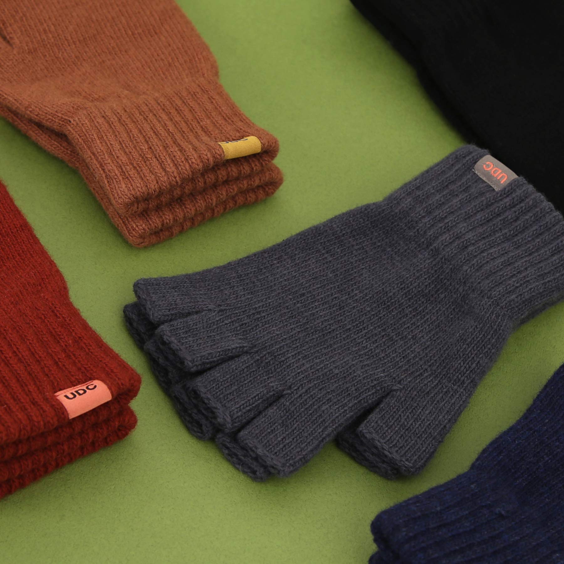 UNDERCONTROL Logo Label Unisex Fall Winter Outdoor Coloring Stretchy Knit Fingerless Warmer Korea Touch Screen Gloves (BLACK)