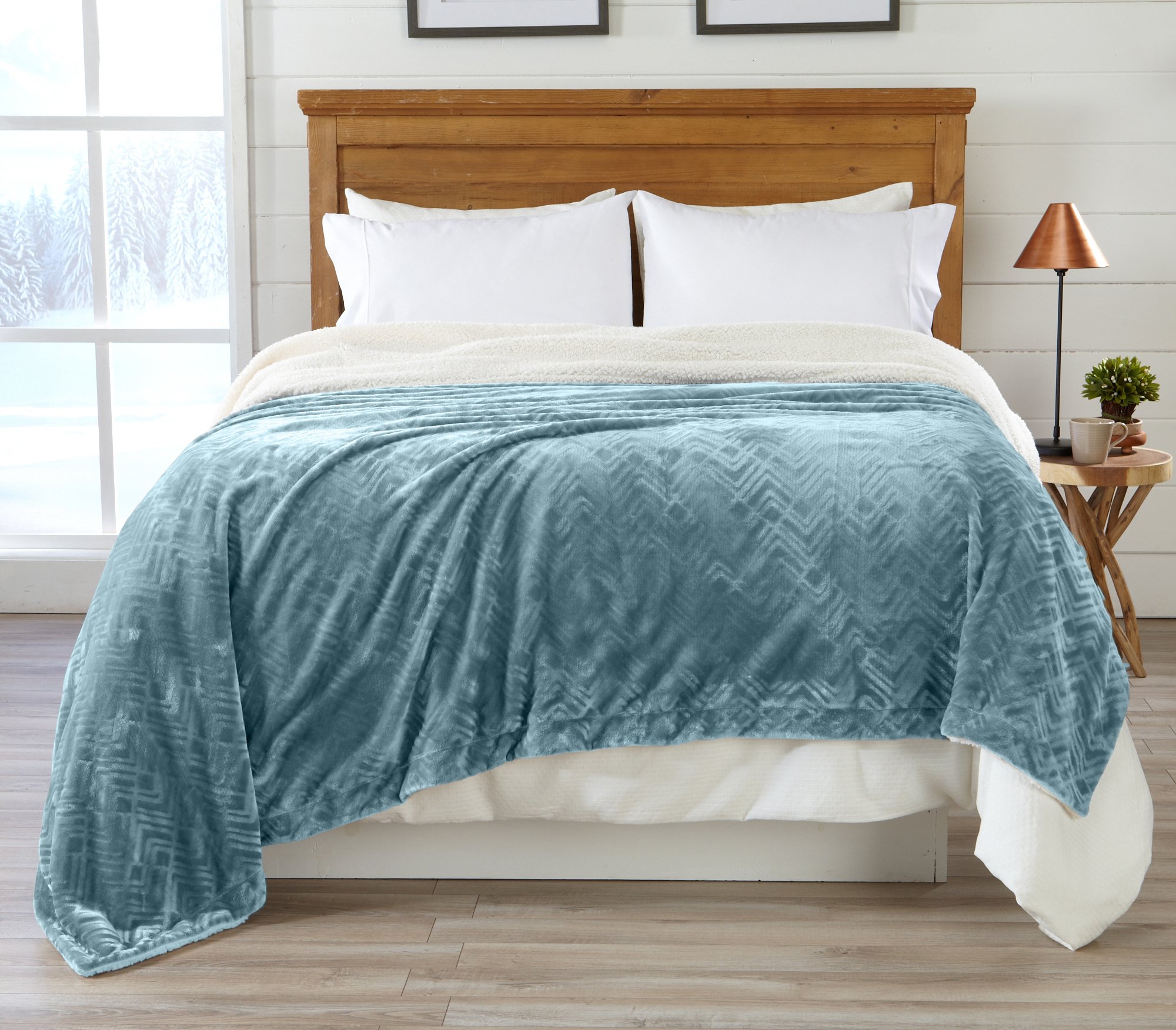 Sherpa Fleece and Velvet Plush Full/Queen Throw Blanket Trees & Trucks | Thick Blanket for Fall and Winter | Cozy, Soft, and Warm Fleece Throw Blanket | Cielo Collection
