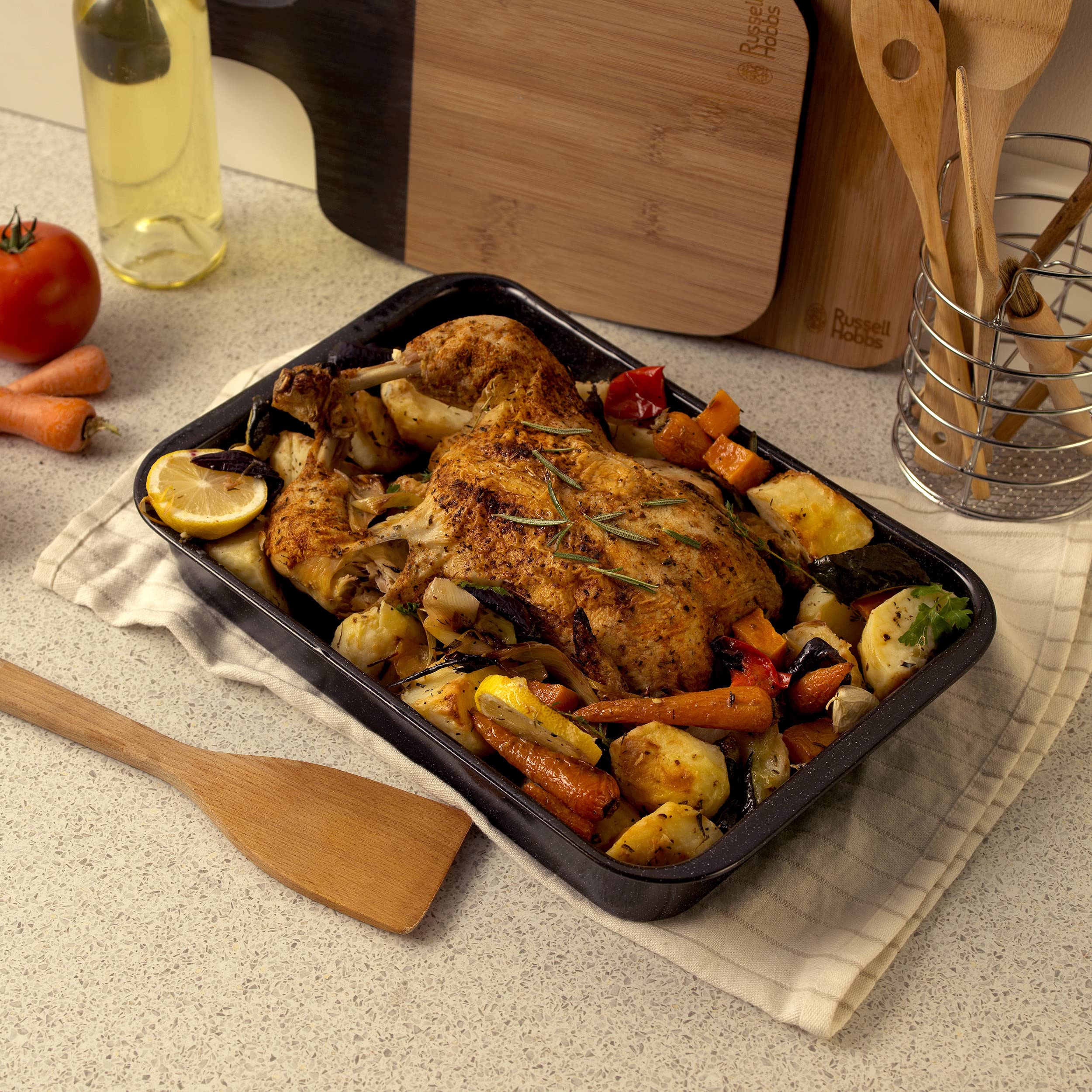 Russell Hobbs CW12611 Romano Vitreous Enamel Roaster, 36 cm, Black