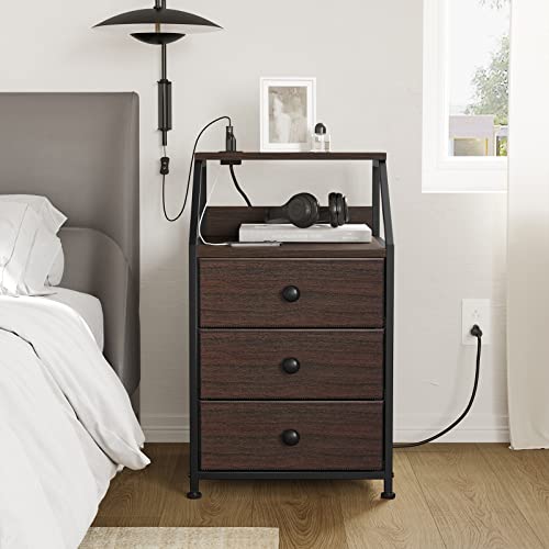 REAHOME Nightstand Set of 2, Brown Night Stands with Charging Station, Bedside Tables with 3 Fabric Drawers and 2-Tier Storage Shelves, Modern Side Table for Bedroom Living Room-Rustic Brown