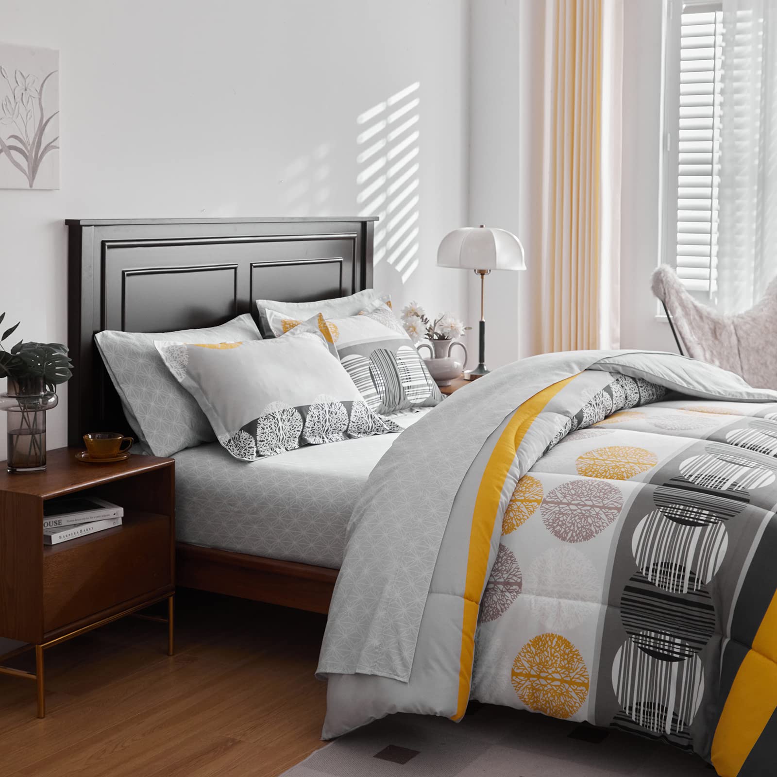 Stripes Bed in a Bag Queen Size 7 Pieces Black Gray Yellow Comforter Sheet Set with Circles All Season Bed Comforter Set (1 Comforter 2 Pillow Shams 1 Flat Sheet 1 Fitted Sheet 2 Pillowcases)