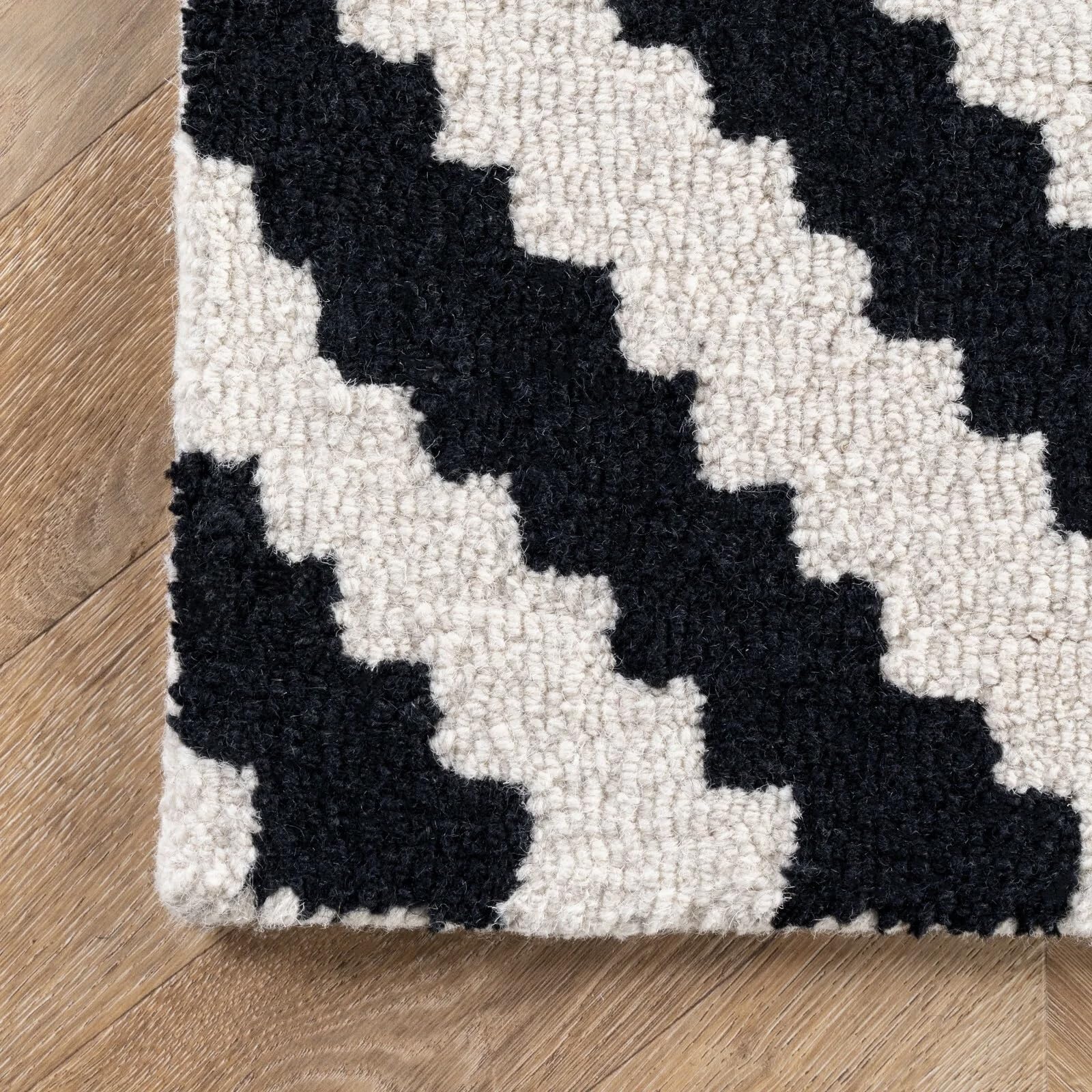 Sevine Handmade Contemporary Black and Off White Area Rug (9 ft x 12 ft)