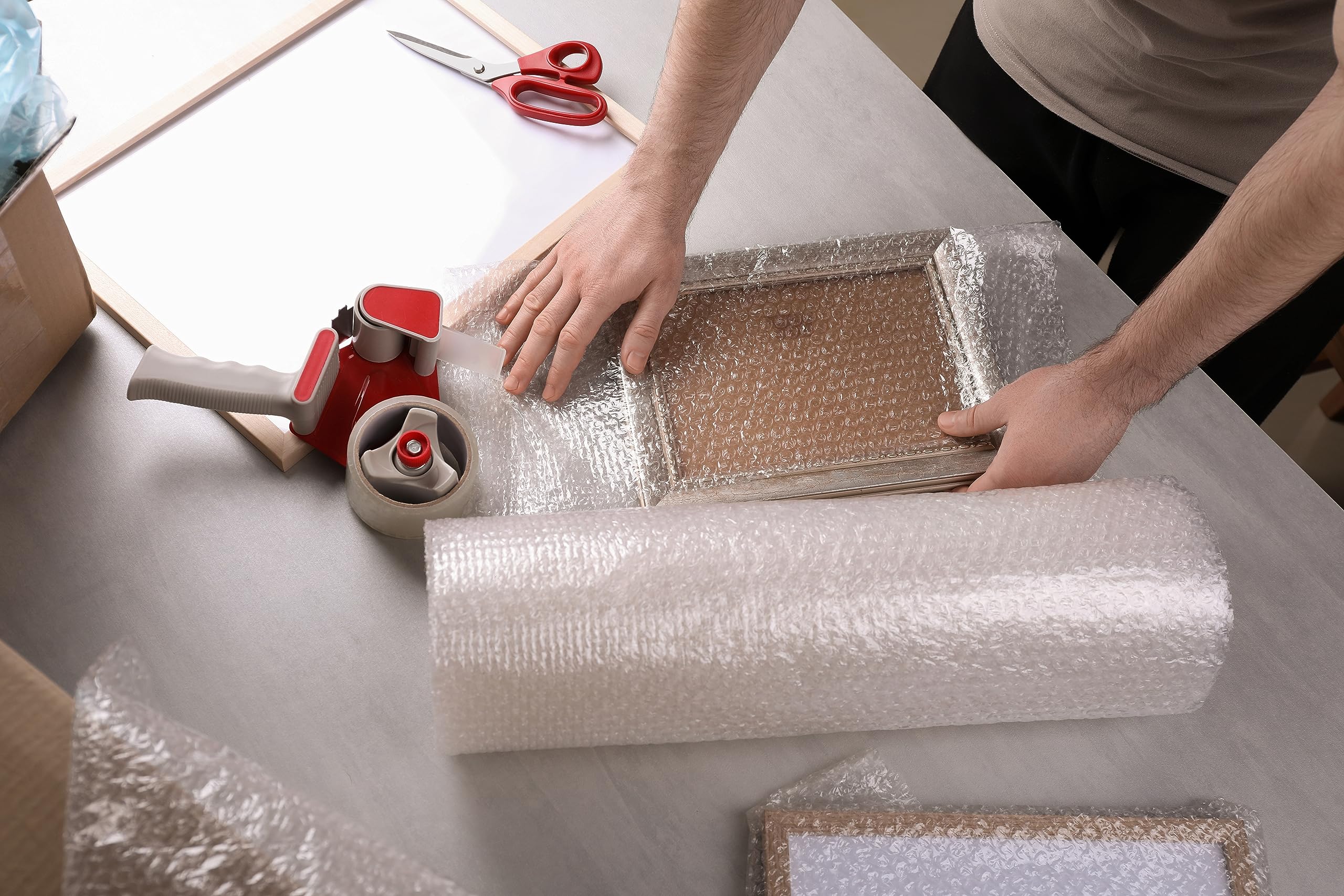 SteadMax 2 Pack Bubble Cushioning Wrap Rolls, 12β x 20β Total, 3/16β Bubbles, Perforated Every 12β, Packing, Shipping, Moving Supplies (Pack of 2)