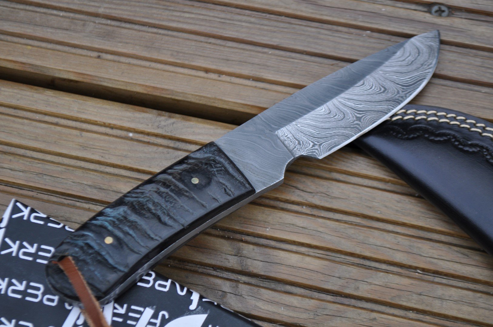 Perkin Handmade Damascus Steel Knife - Hunting Knife - Ram's Horn Handle- Full Tang - Amazing Value
