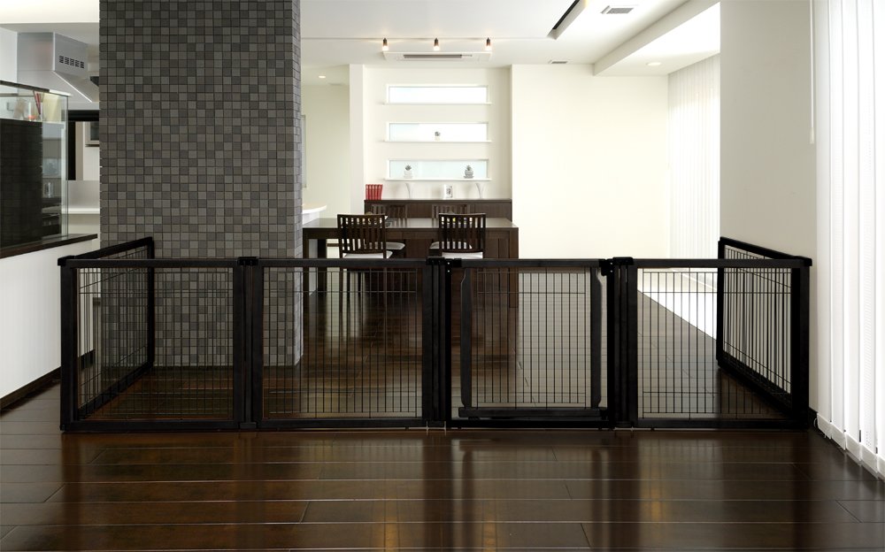 Richell Convertible Elite 6 Panel Pet Gate Black