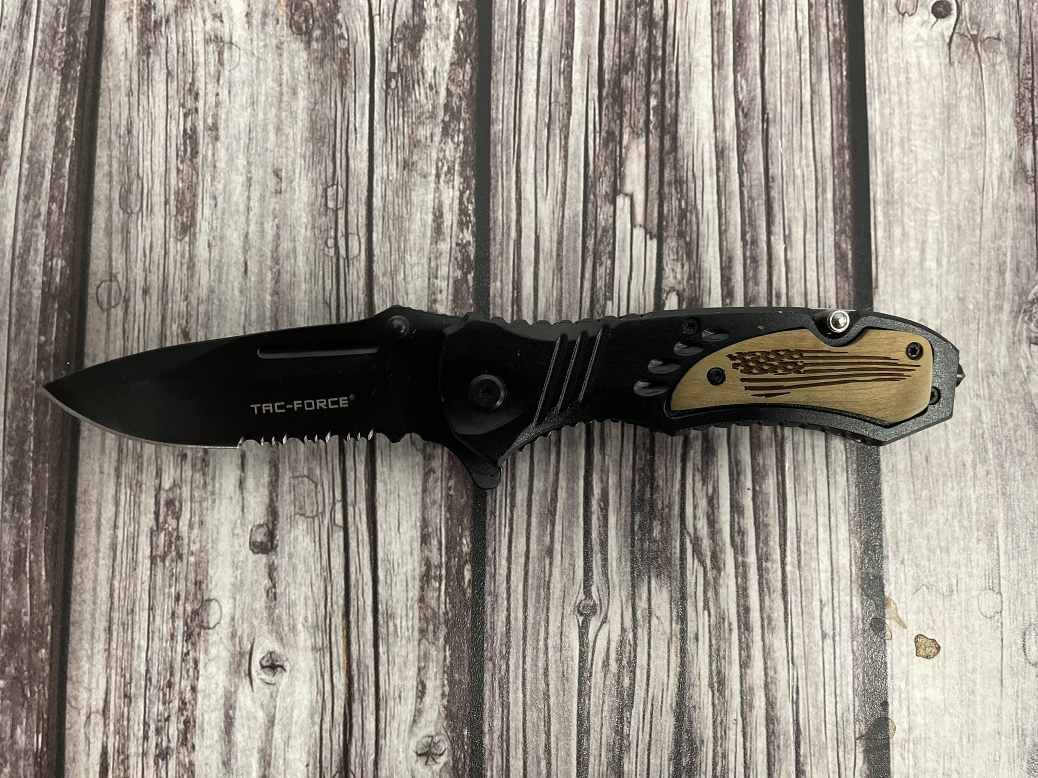 Tactical Knife Engraved American Flag