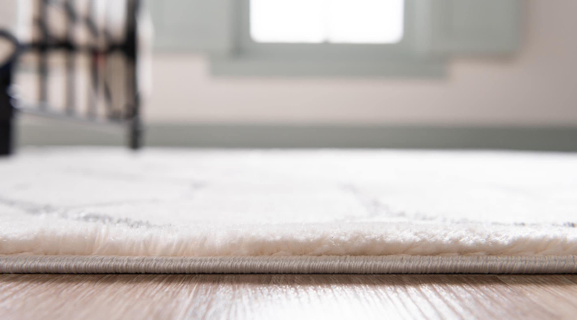 Unique Loom Glam Collection Area Rug - Trellis (3' 3" x 5' 3" Rectangle, White Silver/ Silver)