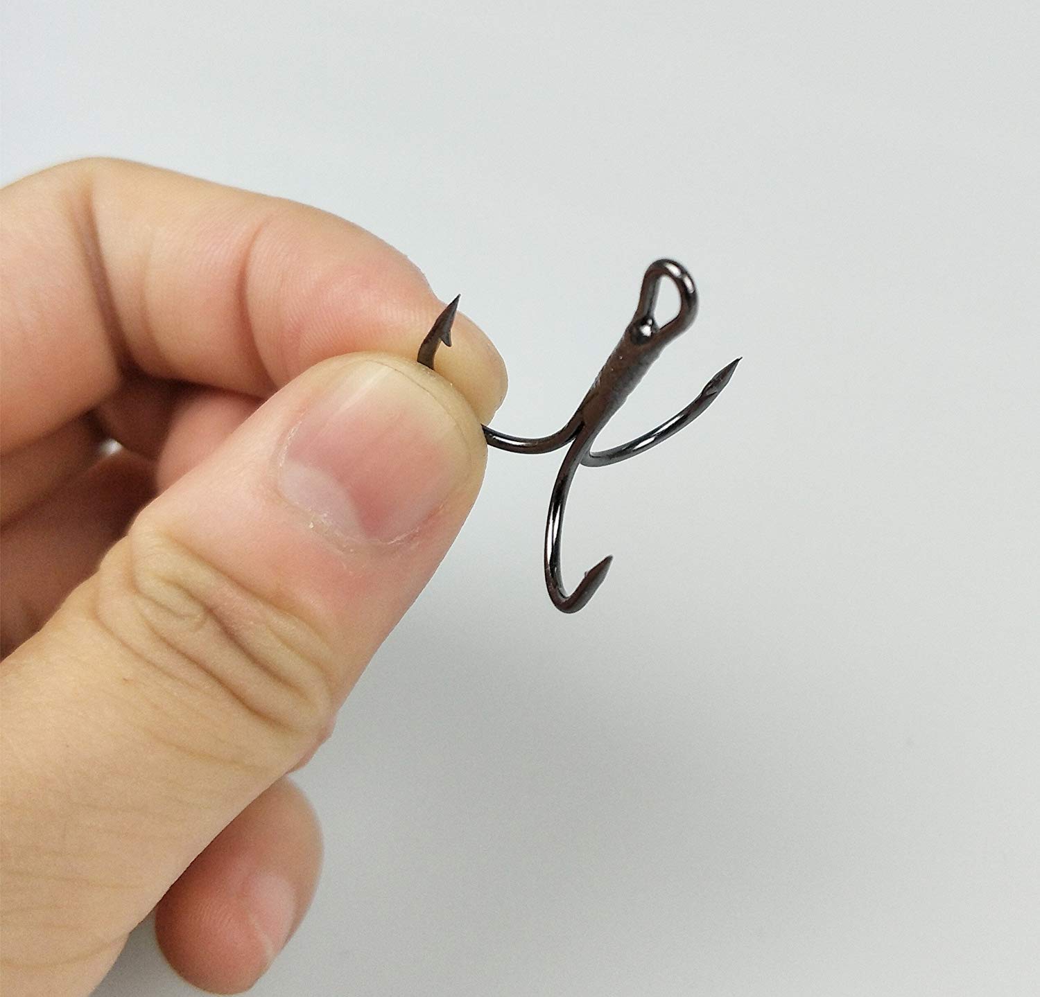 The Fisherman 100 pcs Classic Treble Fishing Hooks Strong Sharp Round Bend Hooks in Bulk (# 4)