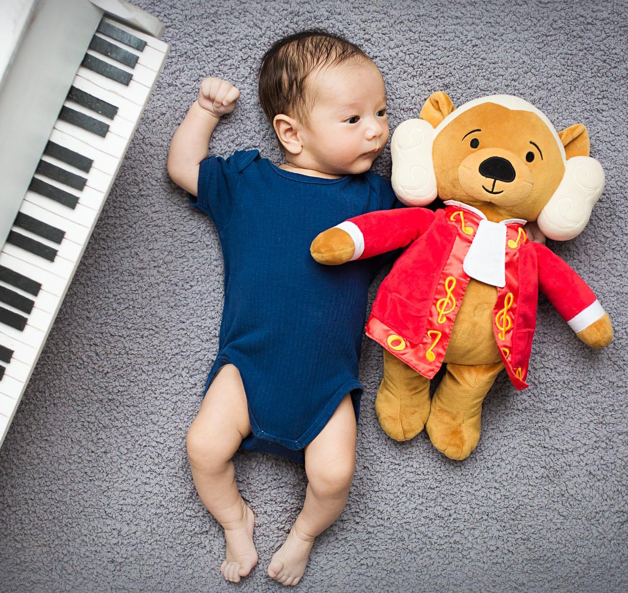 Vosego Amadeus Mozart Virtuoso Bear, 40 mins Classical Music for Babies, Educational Toy for Infants Kids Adults