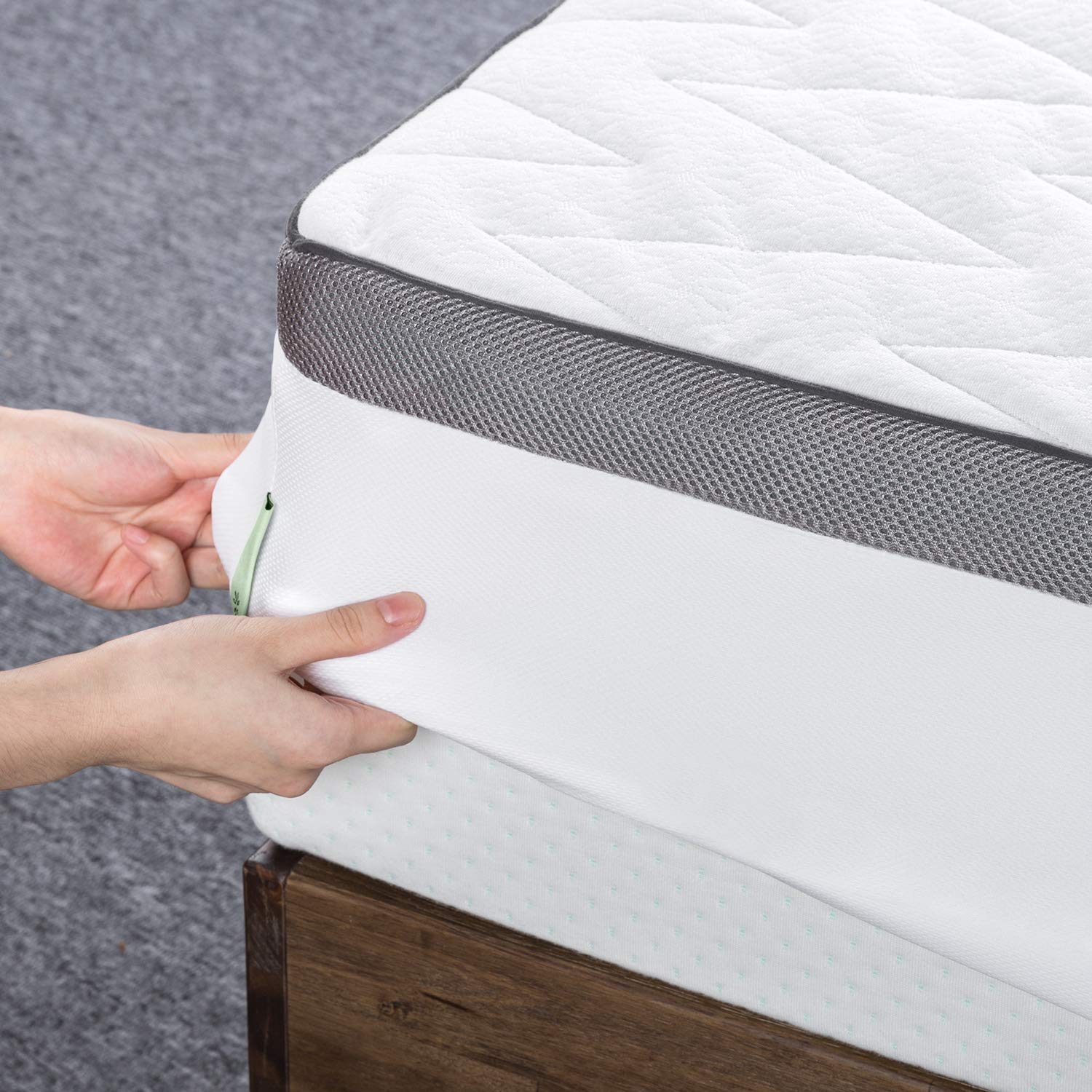 ZINUS 3 Inch Luxury TorsoTec Memory Foam Mattress Topper with Removable Cover/Pressure-Relieving Design, King