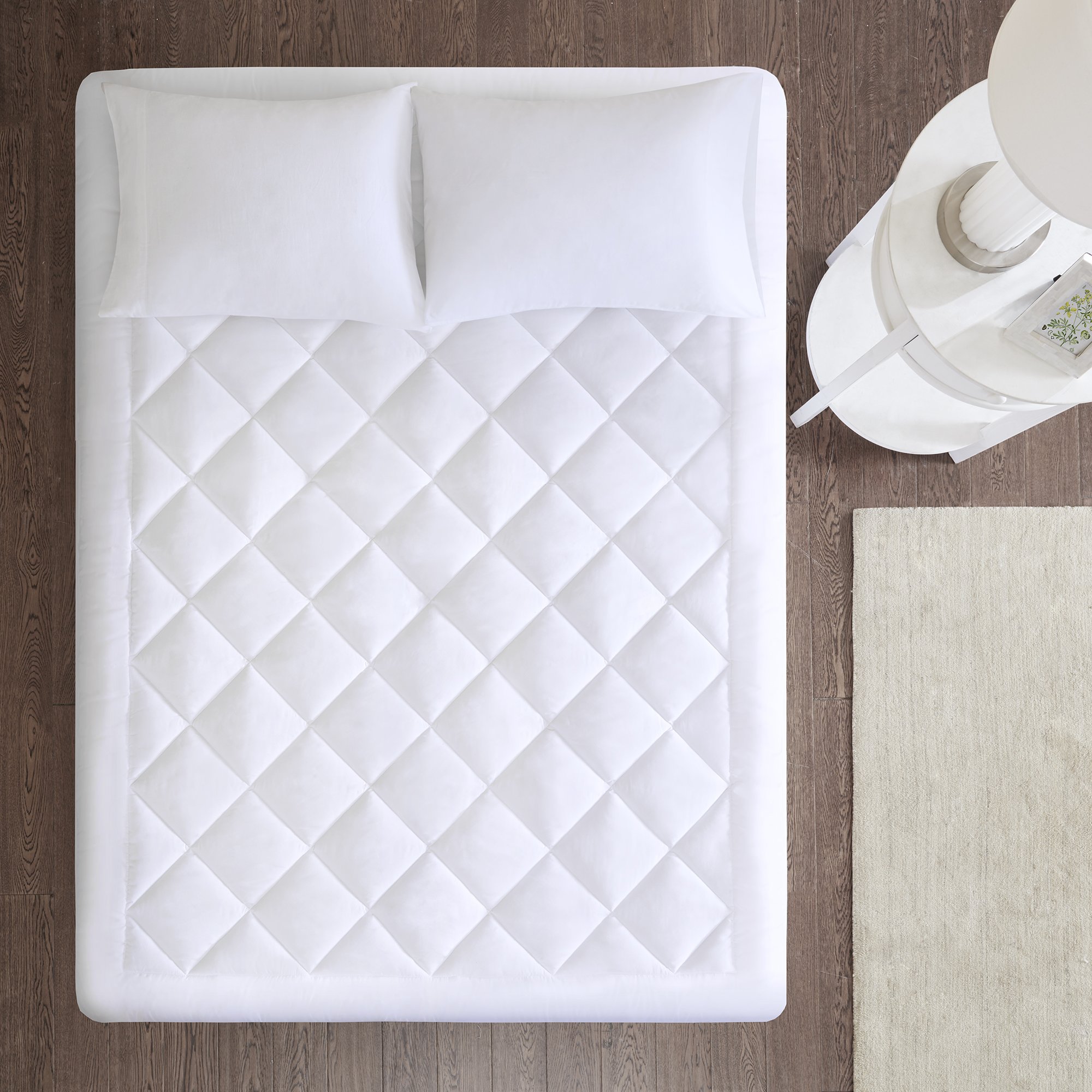 Sleep Philosophy 3M Protector Topper Moister Wicking Hypoallergenic Stain Resistant Bed Cover with Deep Pocket Mattress Pad, Cal King, Serenity White