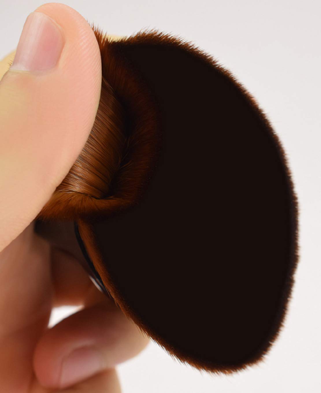 Xinfenglai Diamond-shaped Makeup Brush, Liquid Foundation Brush, Used To Mix Liquid Or Flawless Powder Cosmetics, And Comes With A Protective Cover (Black)