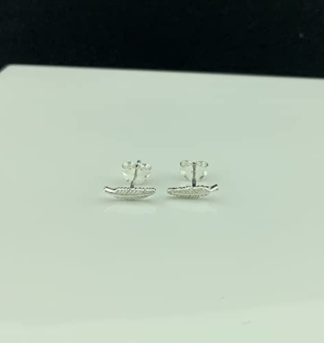 Sterling Silver Womens Dainty Feather Stud Earrings Gifts for Girlfriend Ladies 0.39in