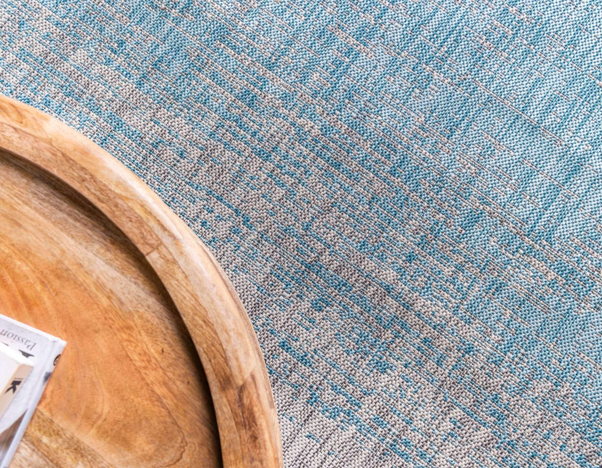 Unique Loom Outdoor Modern Collection Area Rug - Ombre (7' 1" x 10' Rectangle, Aqua/ Ivory)