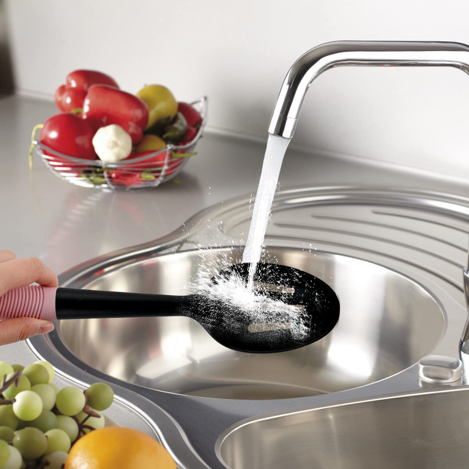 Soup Ladle, Seamless Spoon, Heat-Resistant Silicone and Nylon, Cooking and Serving Spoon for Soup and Gravy, Cooking Tool, Anti-Scratch, Non-Stick