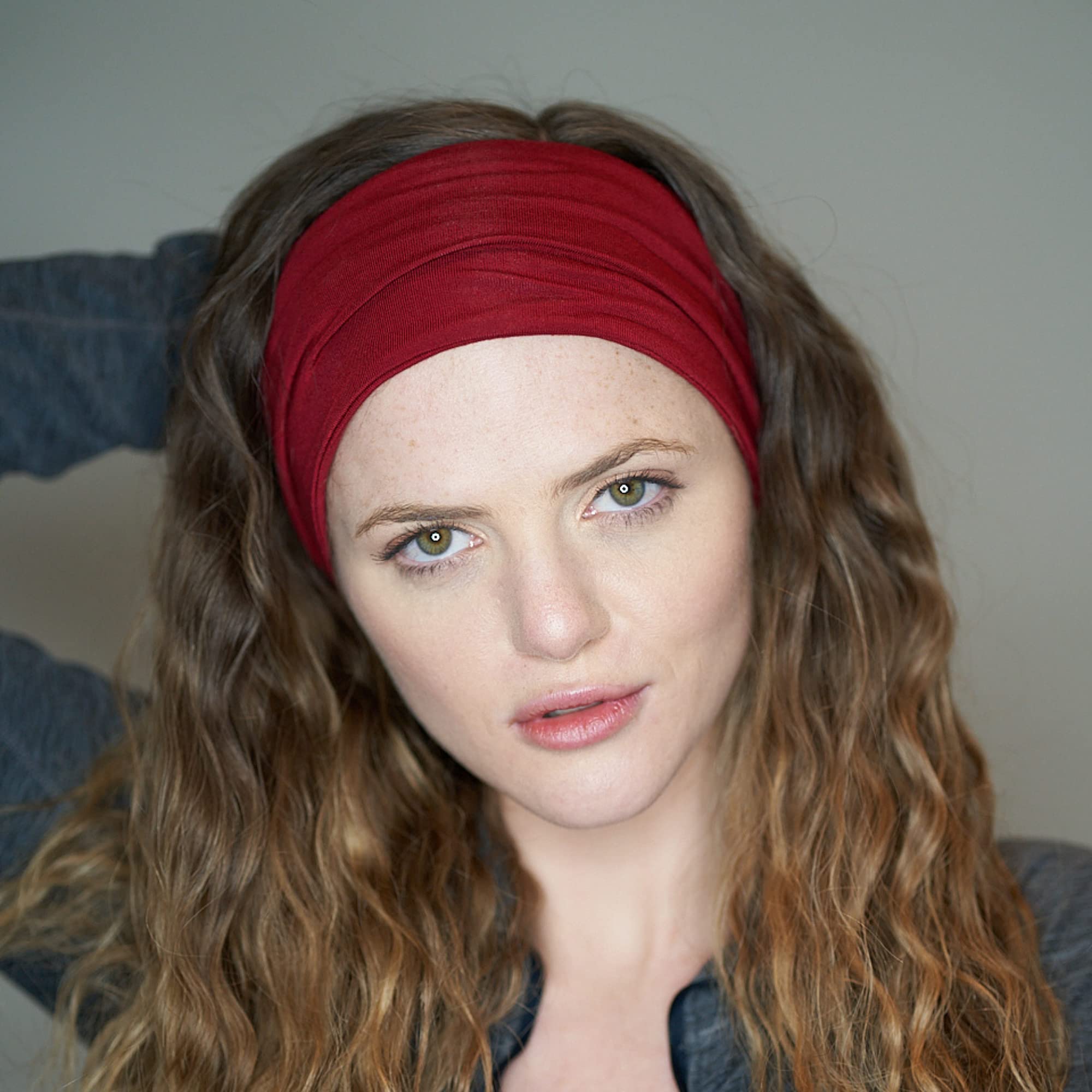 Red Dust Active Boho Yoga Headband - Emerald Moisture Wicking Sweatband for Sports, Running, Gym Workouts, Exercising and Travel - Stretchy, Stylish & Versatile Head Wrap.