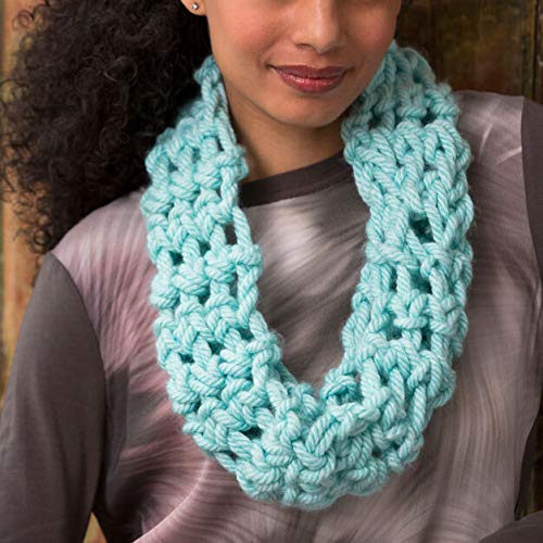 RED HEART E826.0511 Yarn, Wintergreen