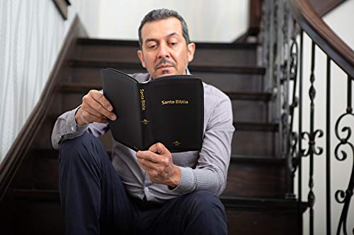 RVR60, Santa Biblia, Letra Grande, Tamaño Compacto, Leathersoft, Negro, Palabras de Jesús en Rojo (Spanish Edition)