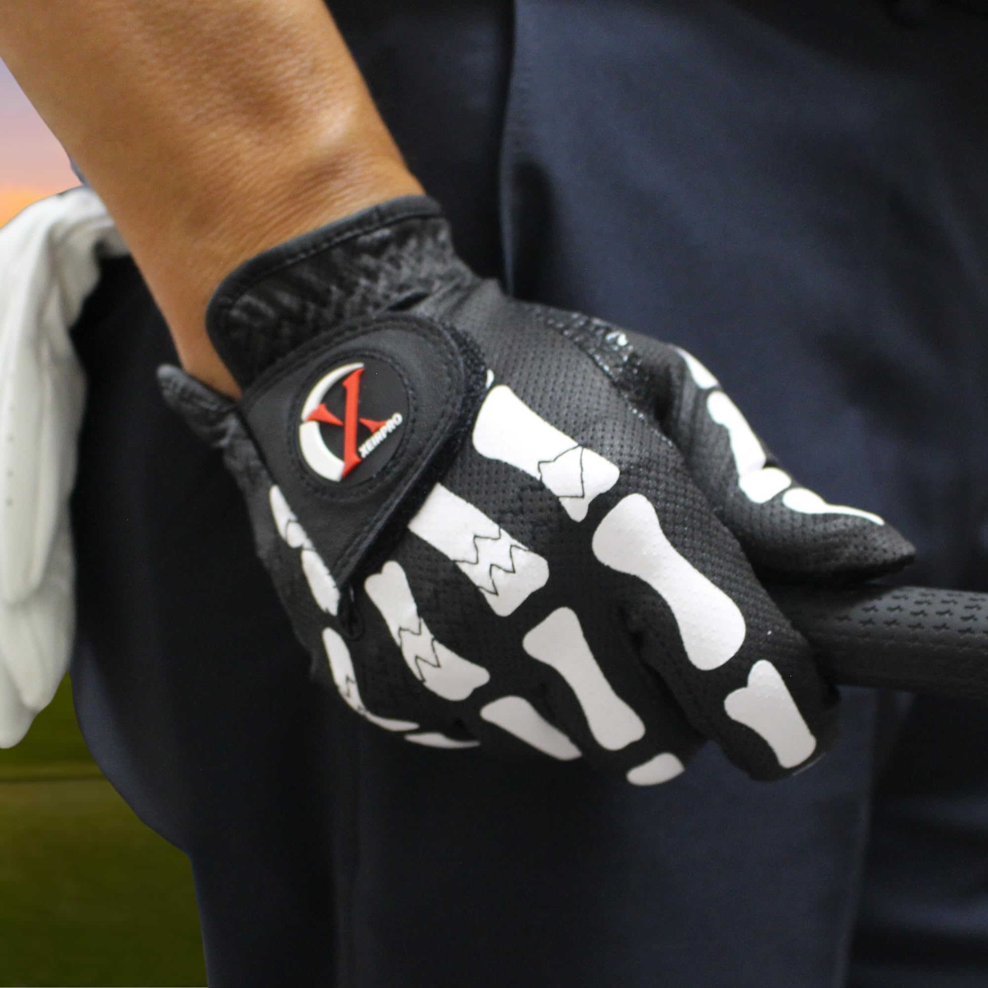 XEIRPRO Skeleton Death Grip Golf Gloves for Men β Funny Golf Gloves for Men β Cool & Tacky Golf Glove 2 Pack β Perfect for Summer & Fall Golfing (Black, XX-Large, Right)