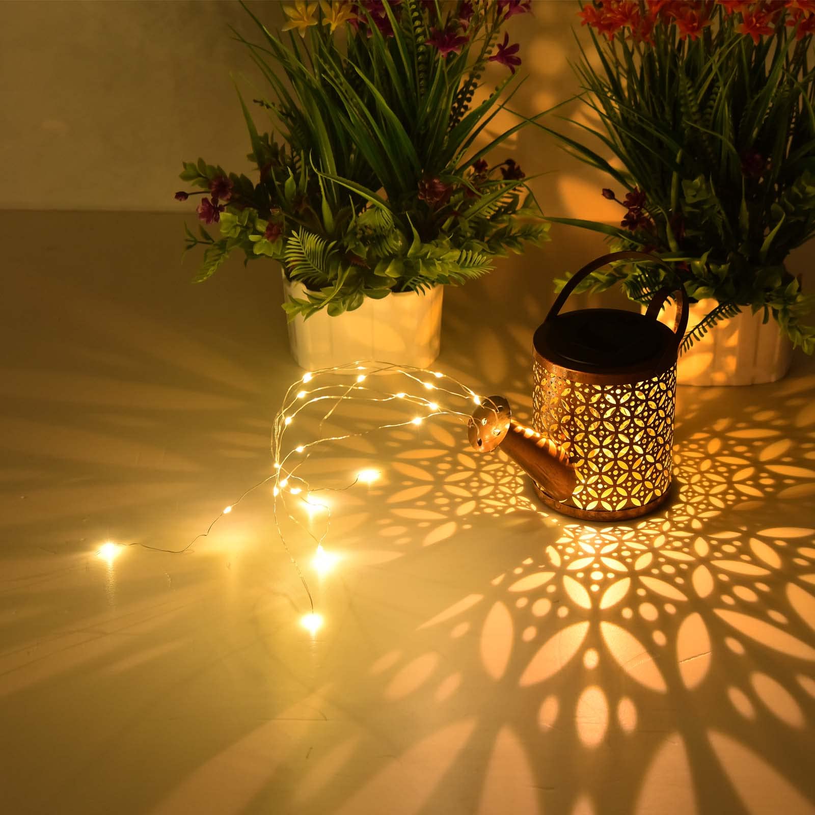 Solar Watering can with Garden Decor Lights,Retro Waterproof Copper Solar Twinkle Lights for Outdoor,Pathway,Yard, Deck,Patio,Walkway,Lawn,Courtyard Party Art Decorations(Large)