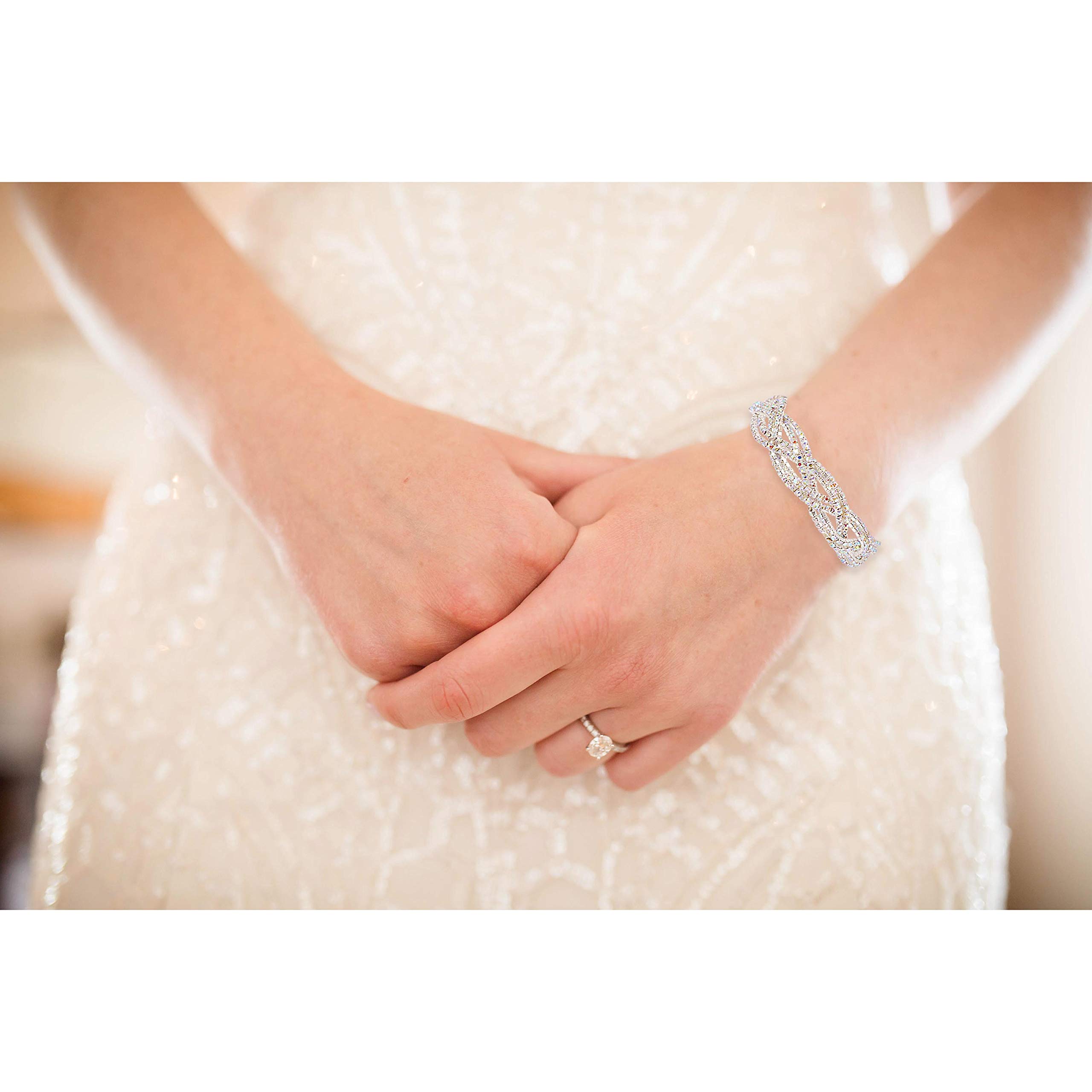 So Pretty Rhinestone Stretch Bracelet Silver Plated AB Color Crystal Bridal Bracelet for Wome.