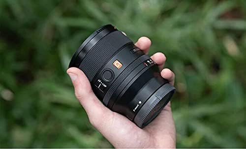 Sony FE 35mm F1.4 GM (SEL35F14GM) Lens Bundle with 67MM Digital HD Filter and Advanced Accessory Kit