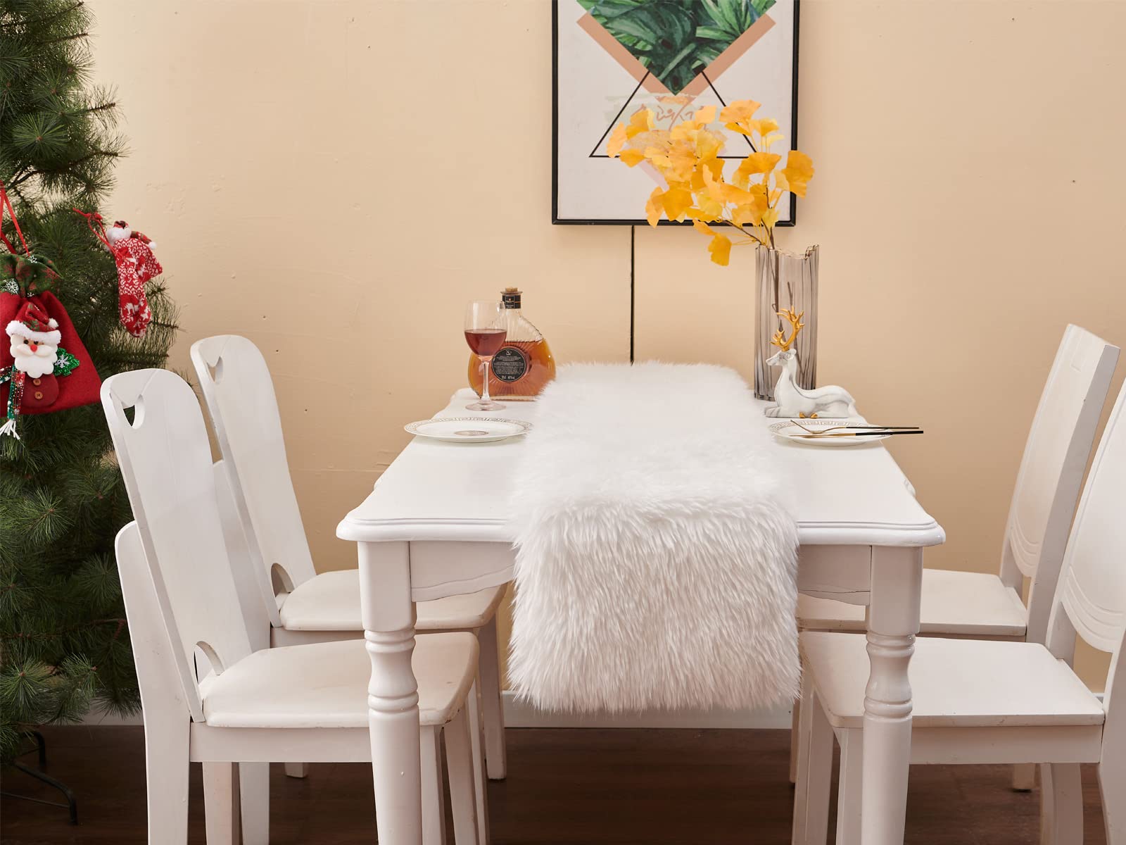 Table Runner, Thanksgiving Modern Small White Fur Table Runner for Party Birthday Christmas Friendsgiving Wedding Dinning Table, Decorative Rug Luxury Faux Fur Runner for Table (11.8x59.1inch)
