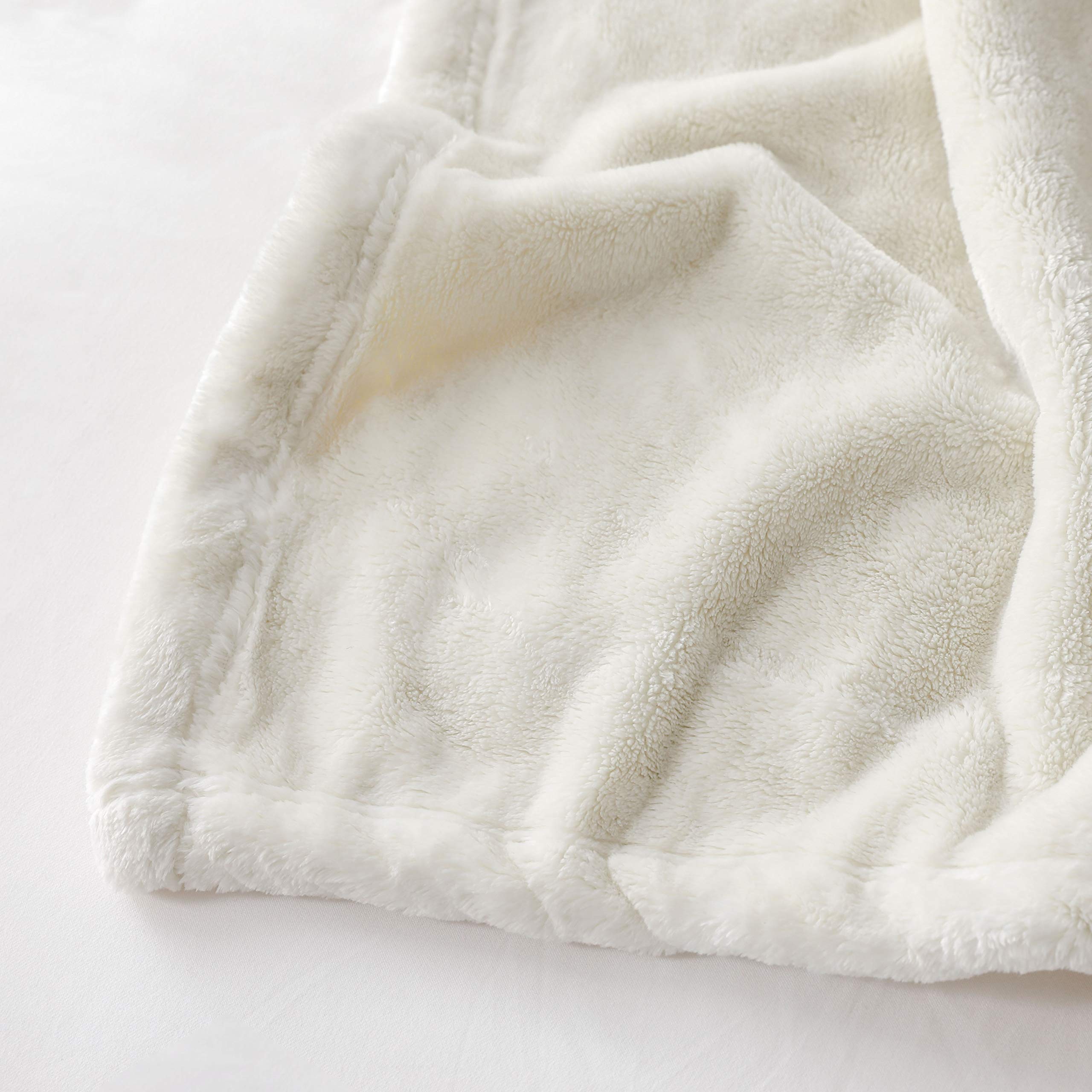Whale Flotilla 480GSM Fleece Throw Blanket, 50"x70" Extra Large Blankets for Couch, Super Thick Warm for Winter Ultra Soft, Ivory